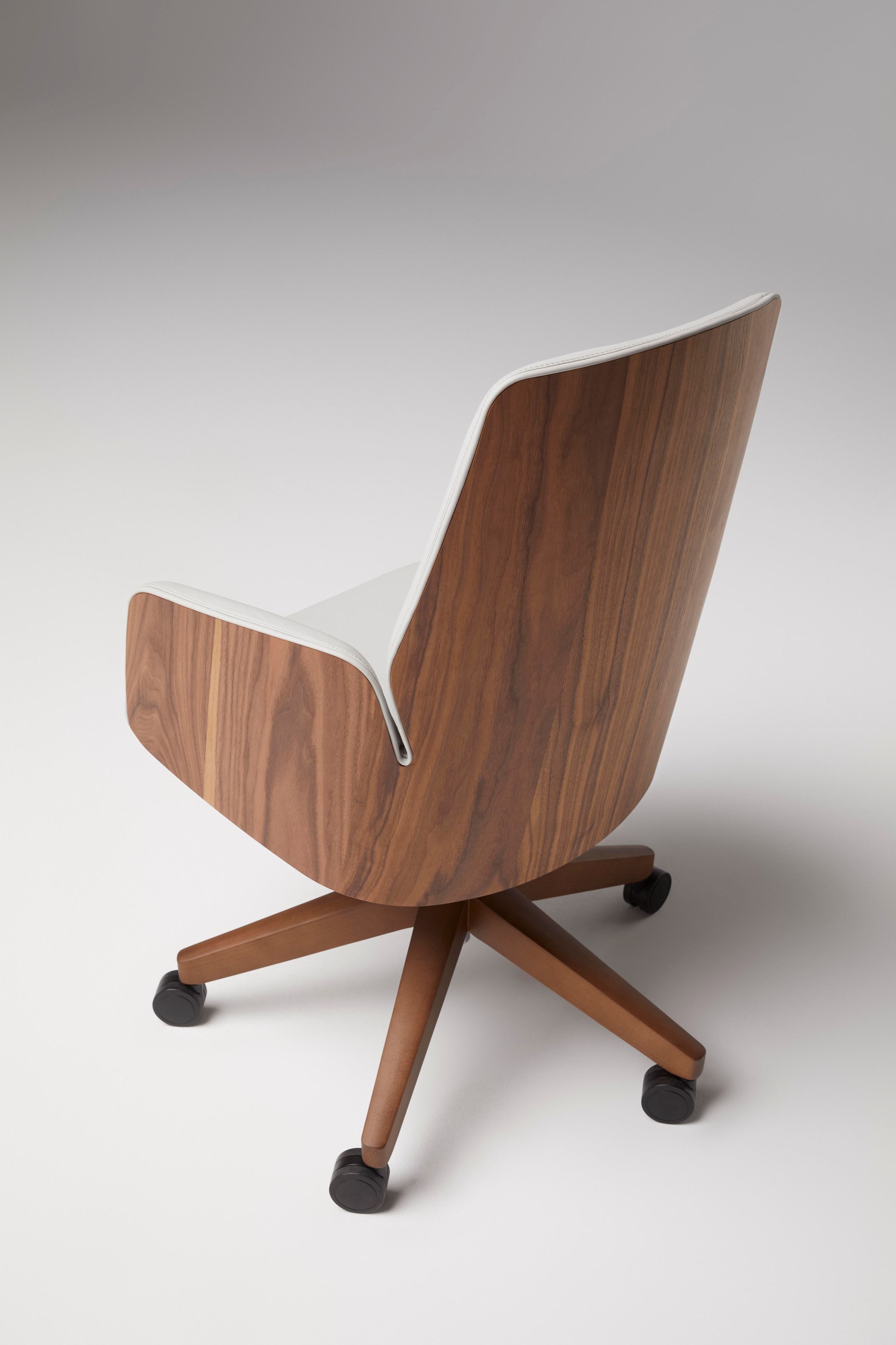 CHANNEL Swivel leather executive chair By Ofifran | design Dorigo Design