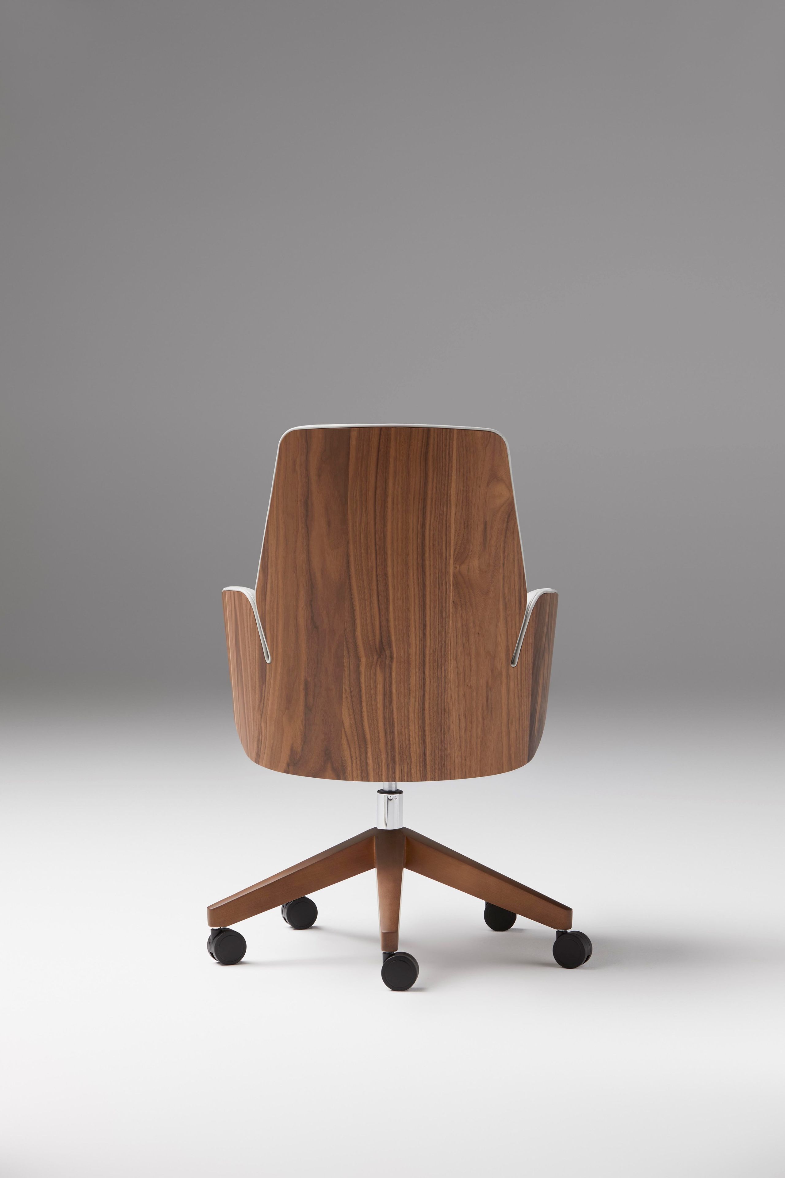 CHANNEL Swivel leather executive chair By Ofifran | design Dorigo Design