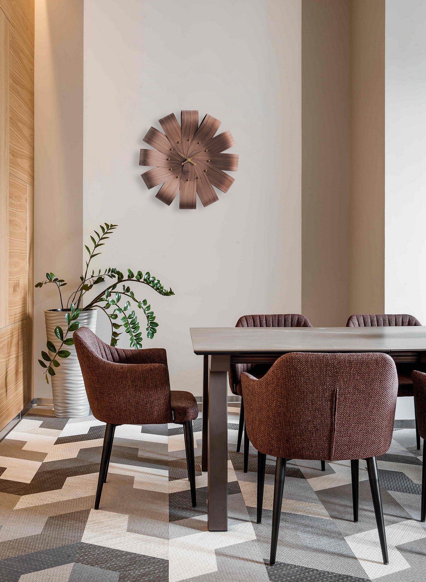 Wall-mounted wooden clock CICLO By nomon design Andrés Martínez