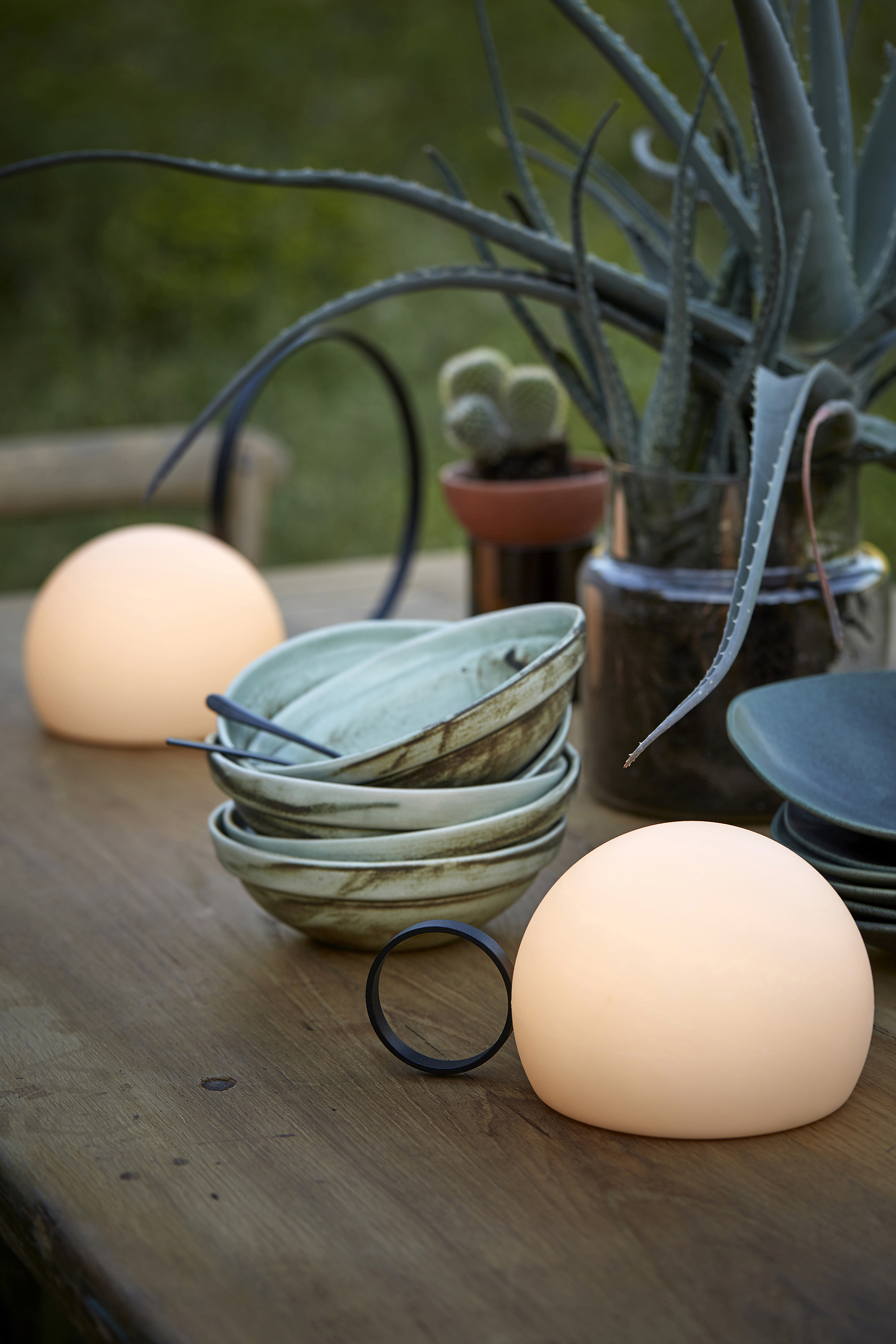 CIRC | Table lamp By Estiluz