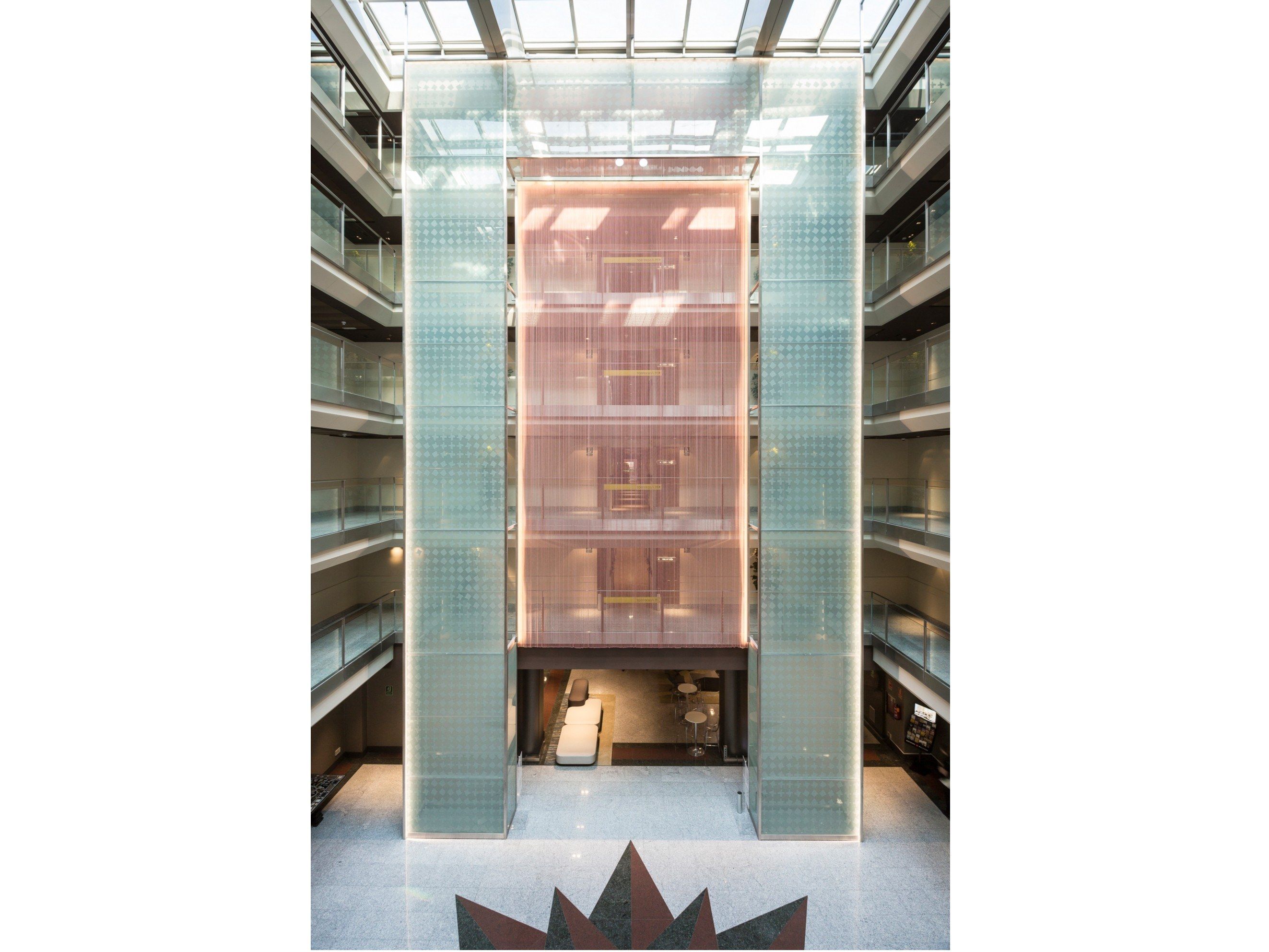 Aluminium chain cladding CLADDING AUDITORIUM By Kriskadecor