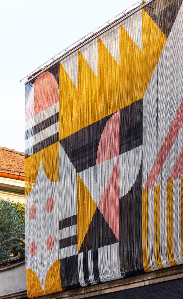 CLADDING REHABILITATION Aluminium chain cladding By Kriskadecor