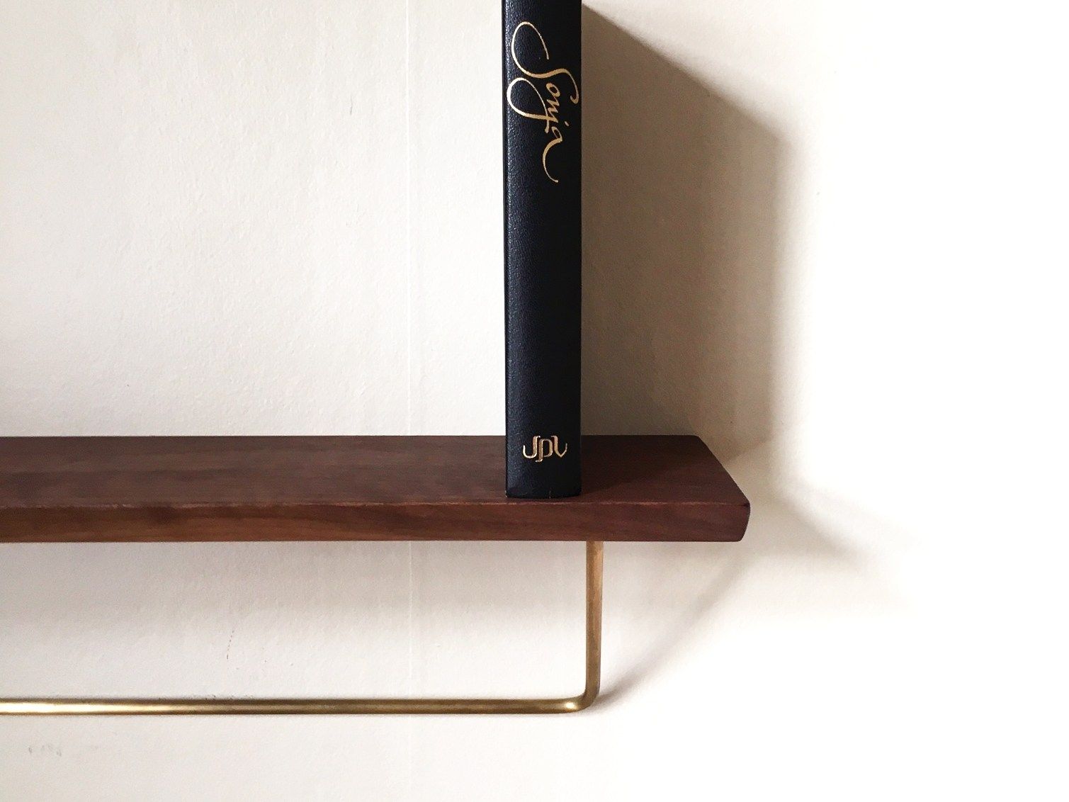 CLASSIC SHELF Wooden wall shelf By AGUSTAV