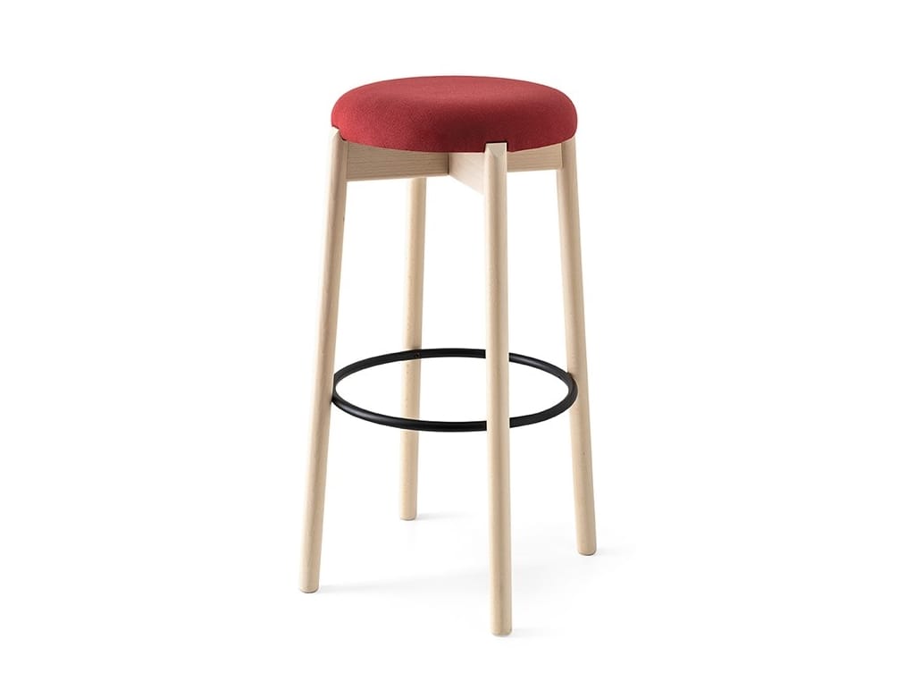 CLELIA High beech stool with padded seat By Connubia