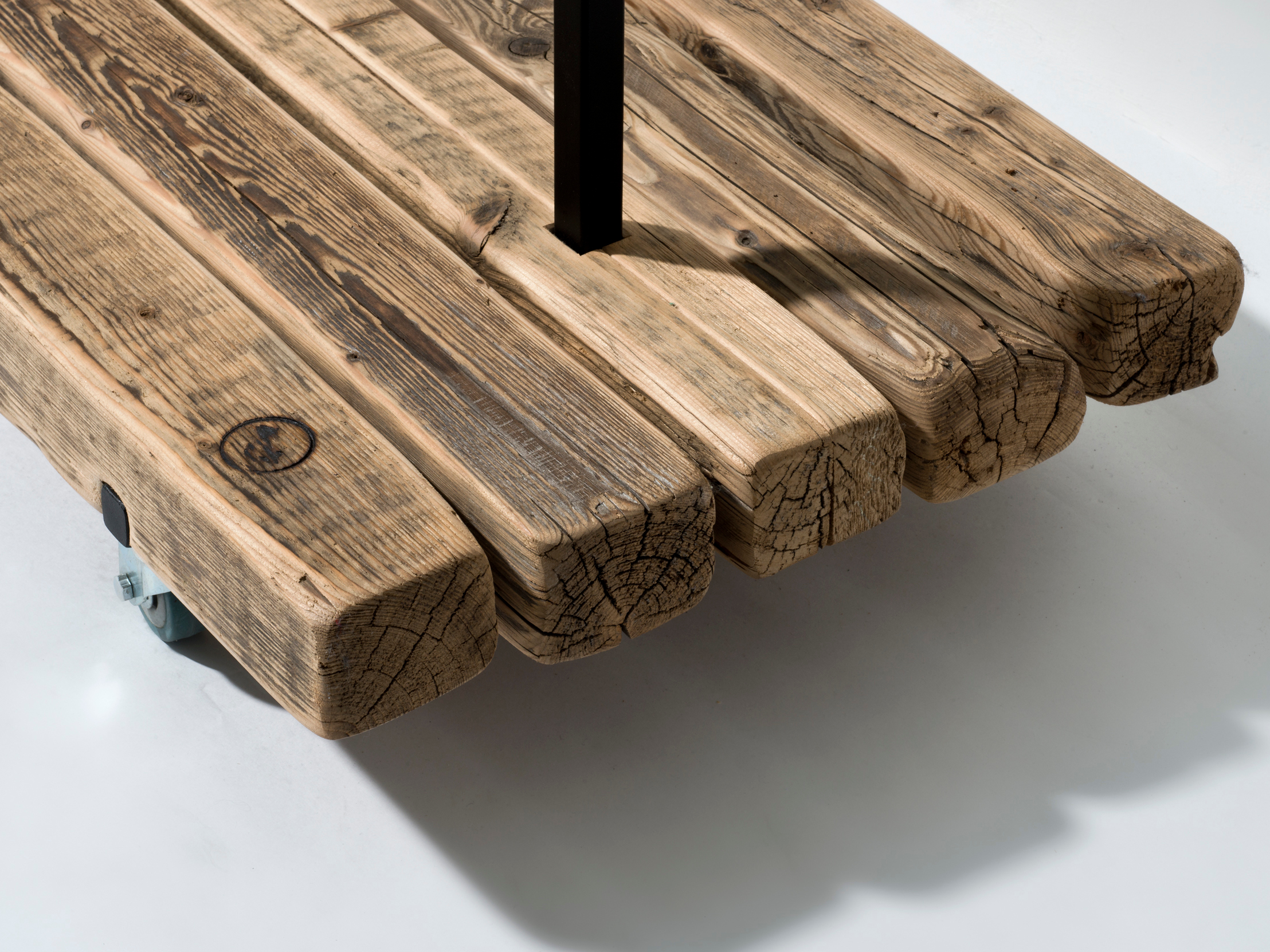 RECLAIMED WOOD CLOTHES RACK #01 Coat rack By Weld & co