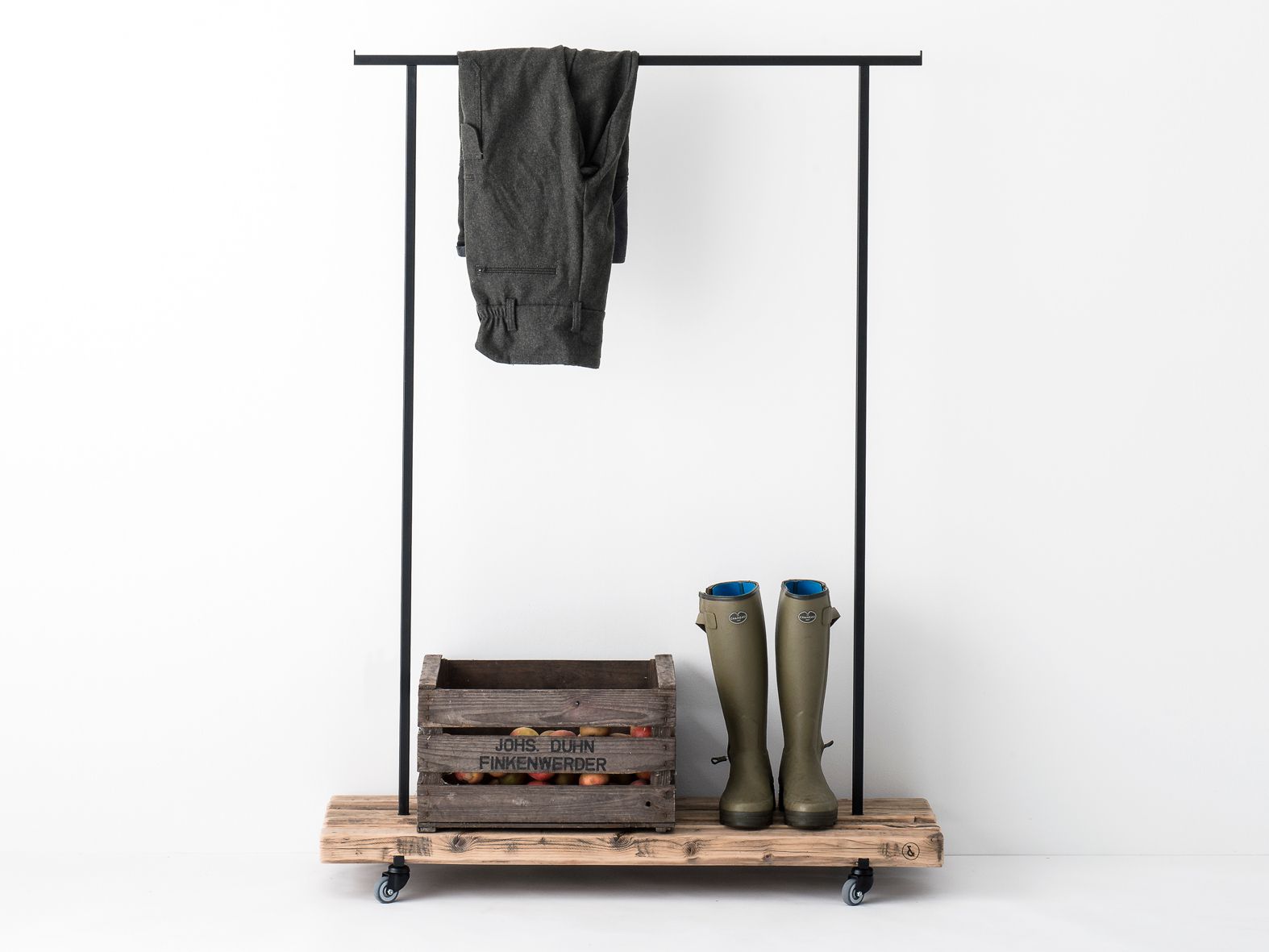 RECLAIMED WOOD CLOTHES RACK #01 Coat rack By Weld & co