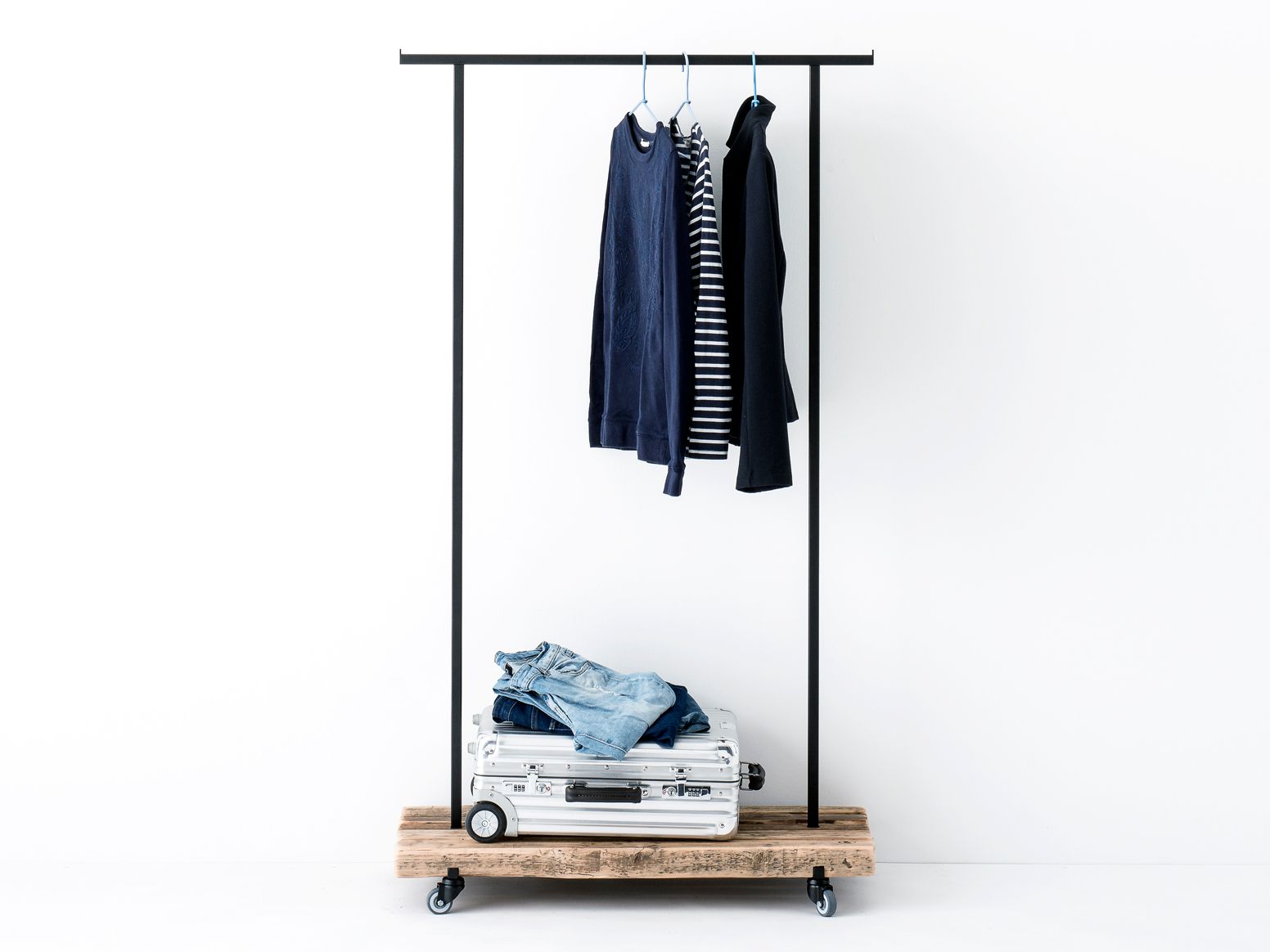 RECLAIMED WOOD CLOTHES RACK #01 Coat rack By Weld & co