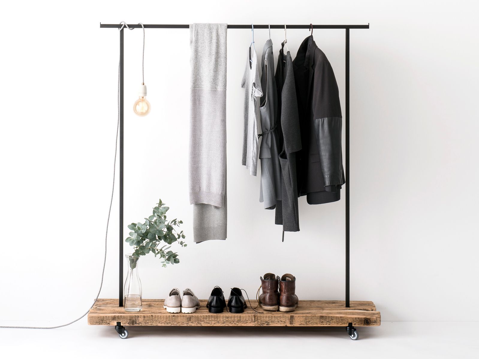 RECLAIMED WOOD CLOTHES RACK #01 Coat rack By Weld & co