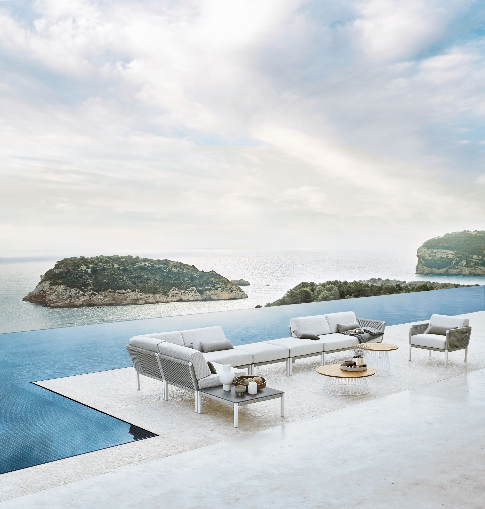 CLUB Fabric sofa By solpuri | design solpuri design studio, Klaus Nolting