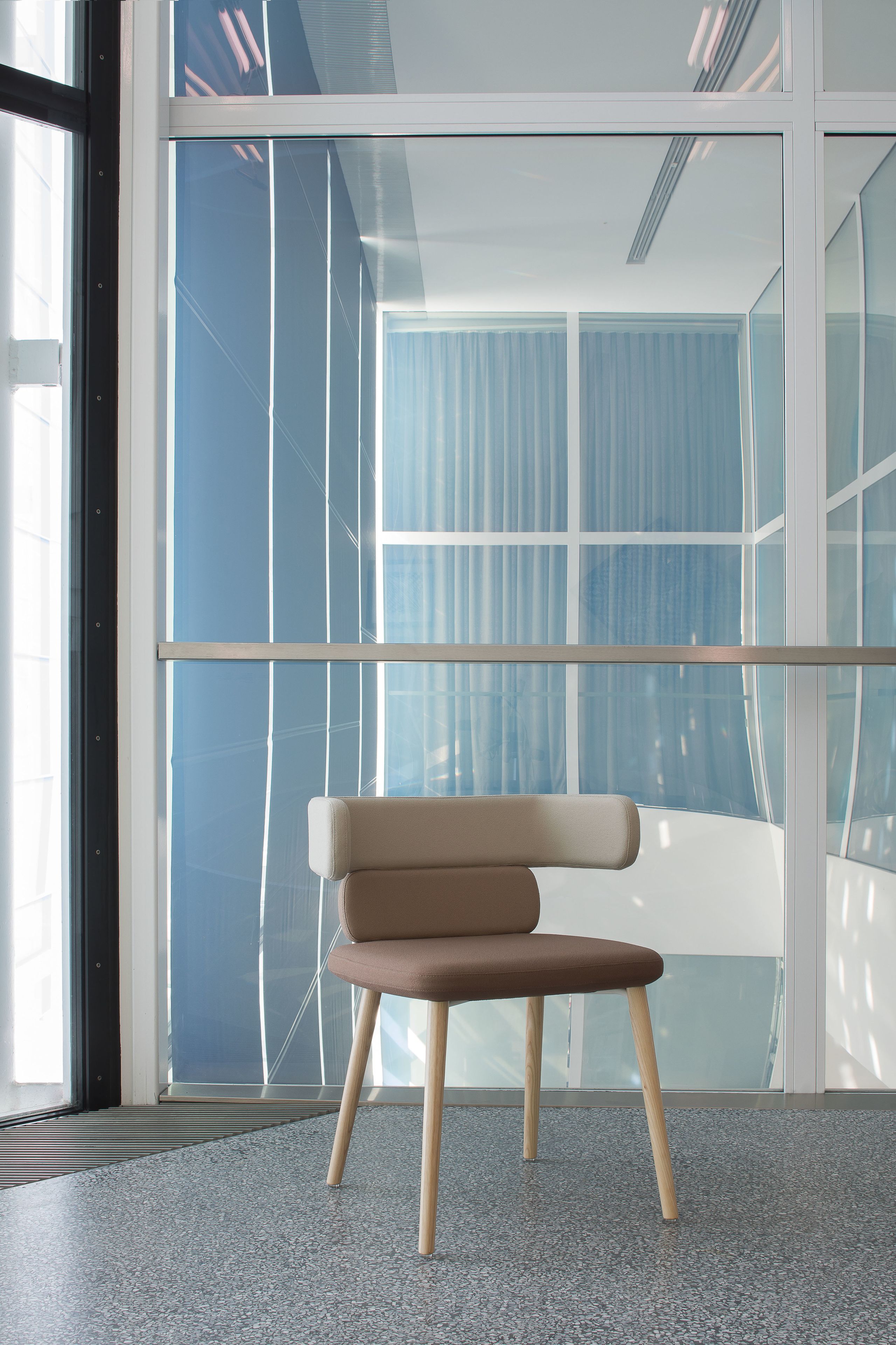 CLUSTER | Chair with armrests Cluster Collection By Luxy design Luigi ...