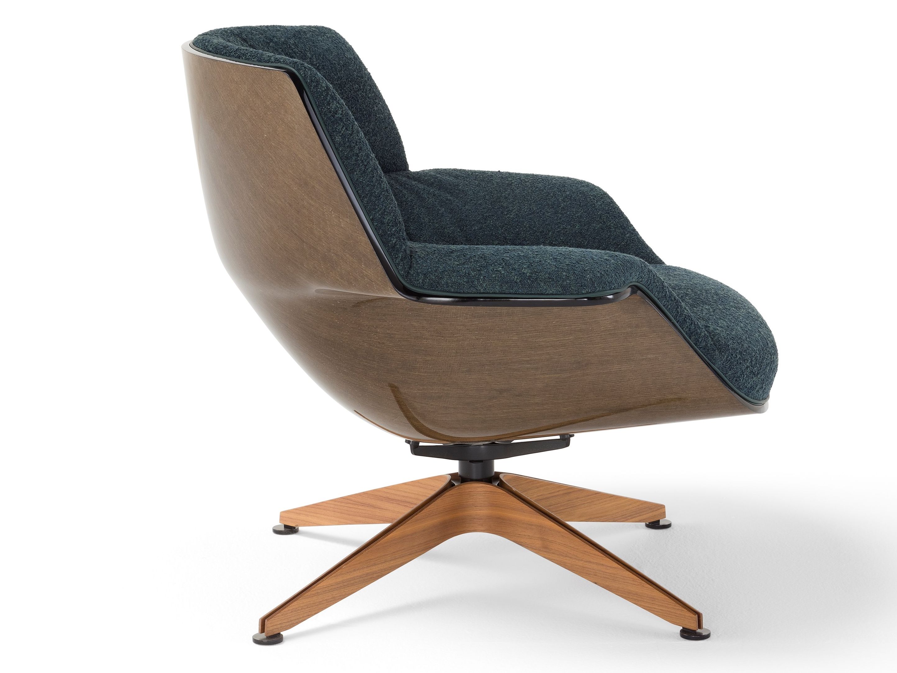 COACH Swivel armchair with spoke base By AMURA | design Jean-Marie Massaud