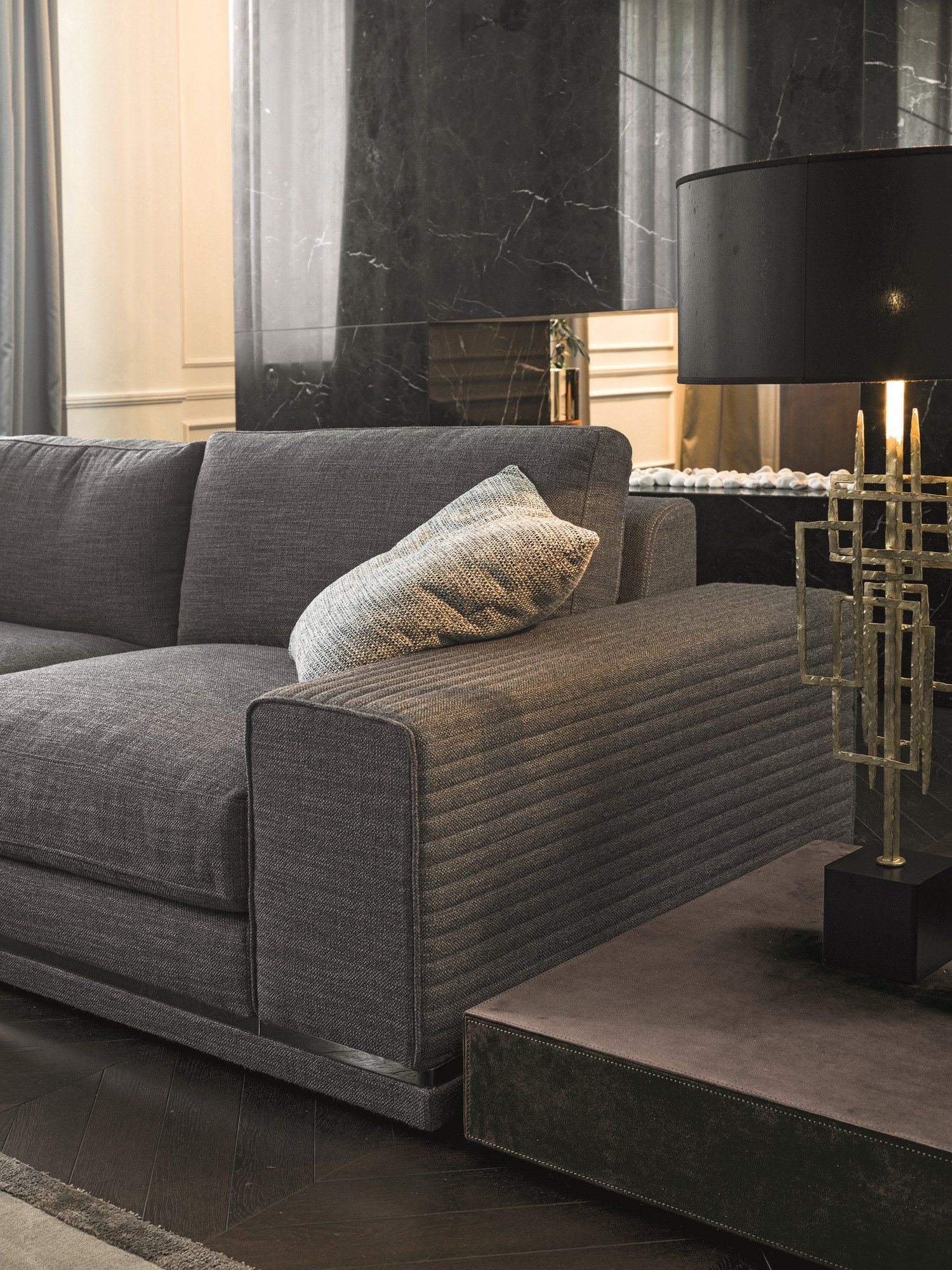 LOVELUXE 2017 – ESSENCE COLLECTION Corner sectional leather sofa By ...