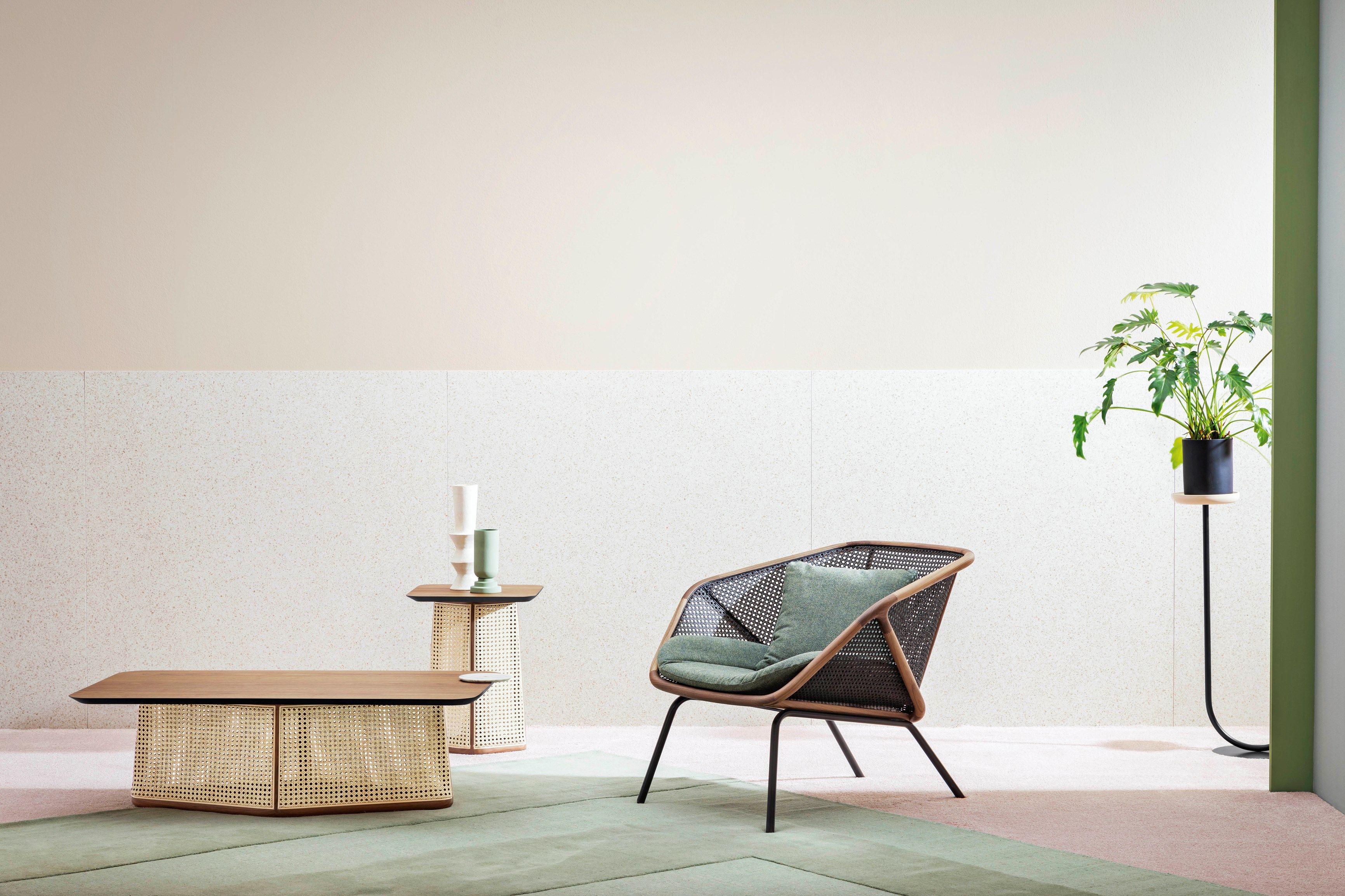 COLONY Straw easy chair By Miniforms