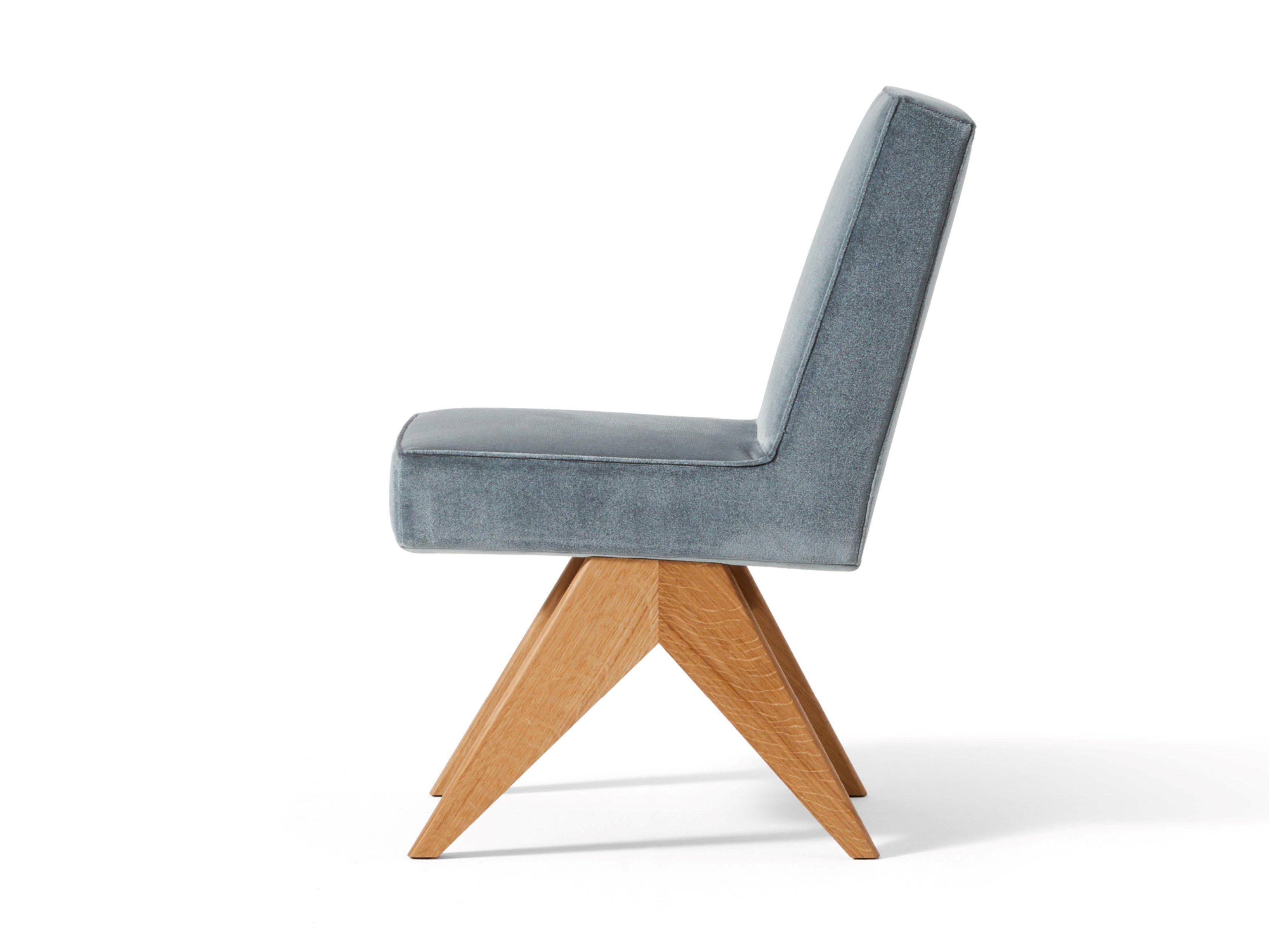 COMMITTEE Upholstered fabric chair By Cassina