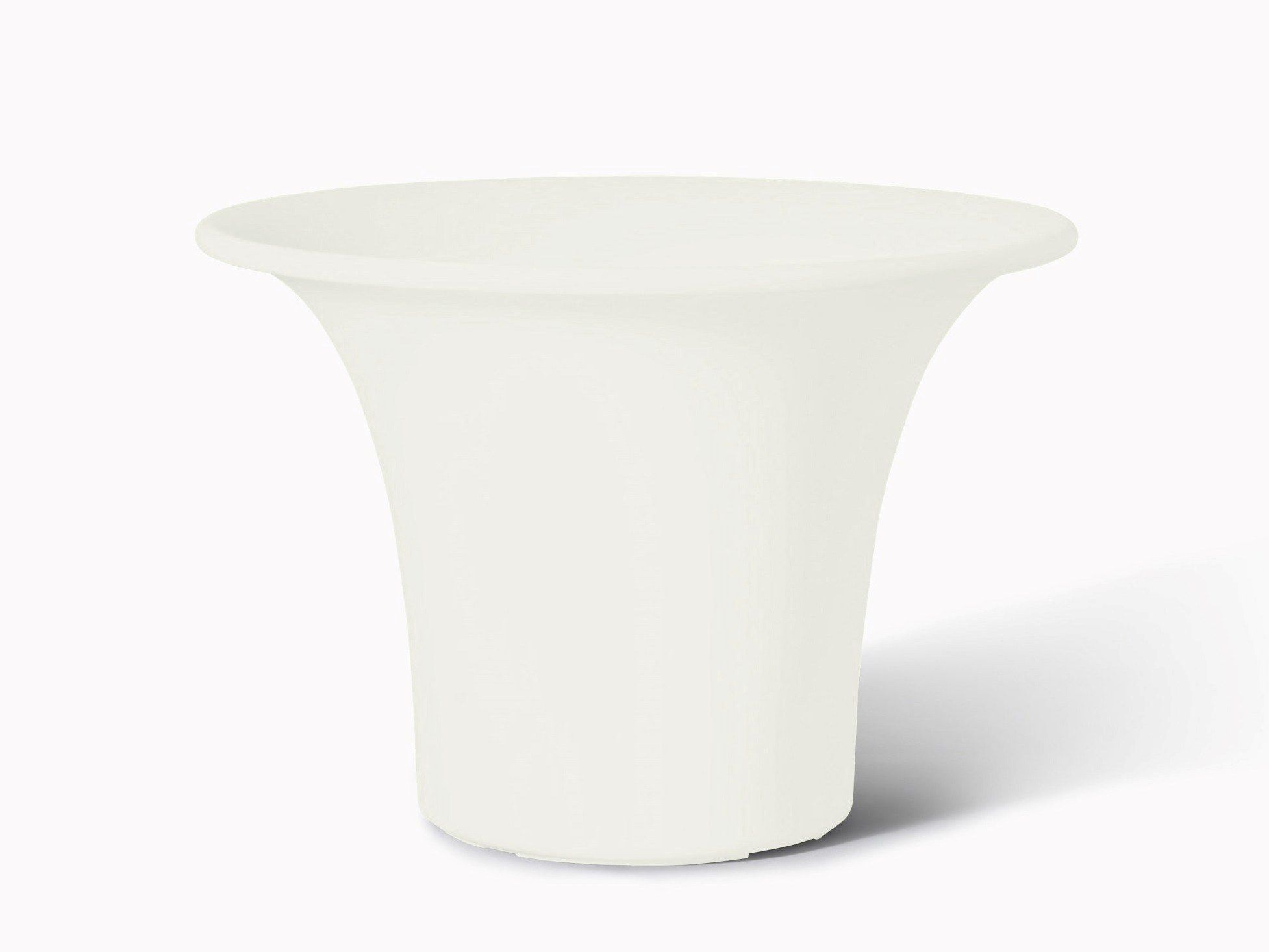 CONE Garden vase By Serralunga | design Naoto Fukasawa