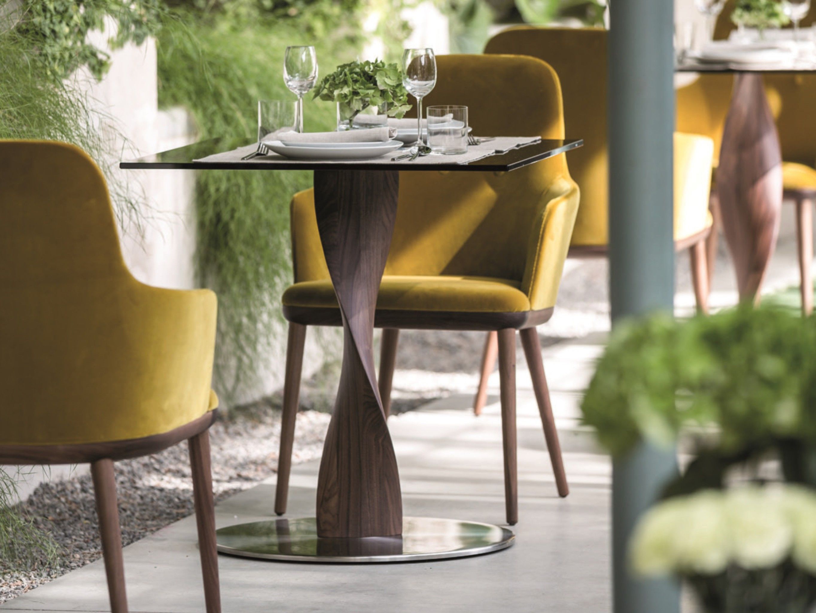 CONNIE | Chair with armrests By Porada design Carlo Ballabio