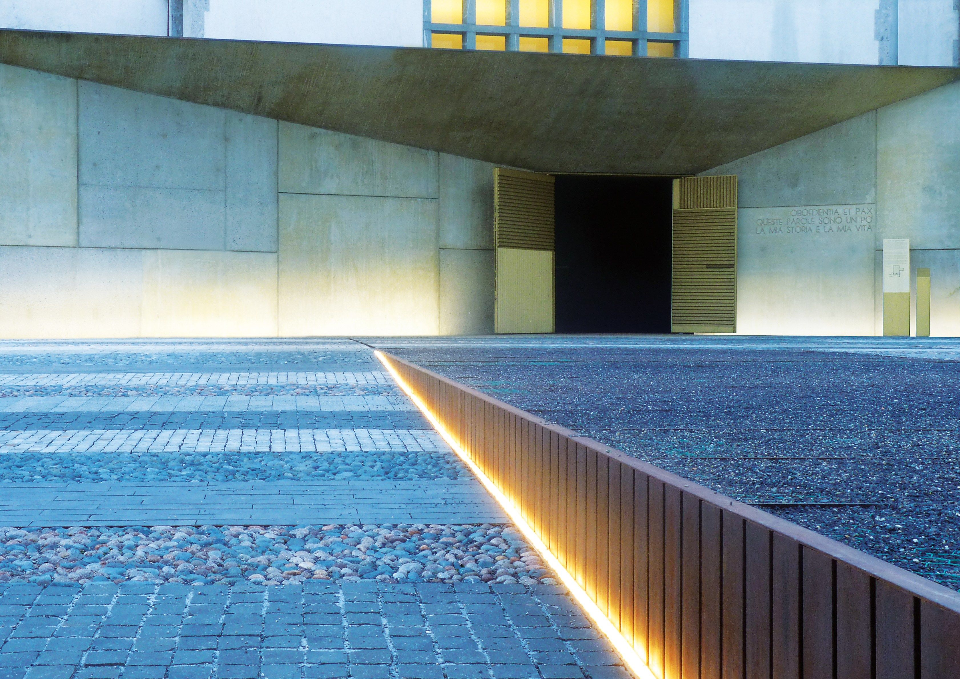 CONTINUOS LINE Linear lighting profile for LED modules By SIMES