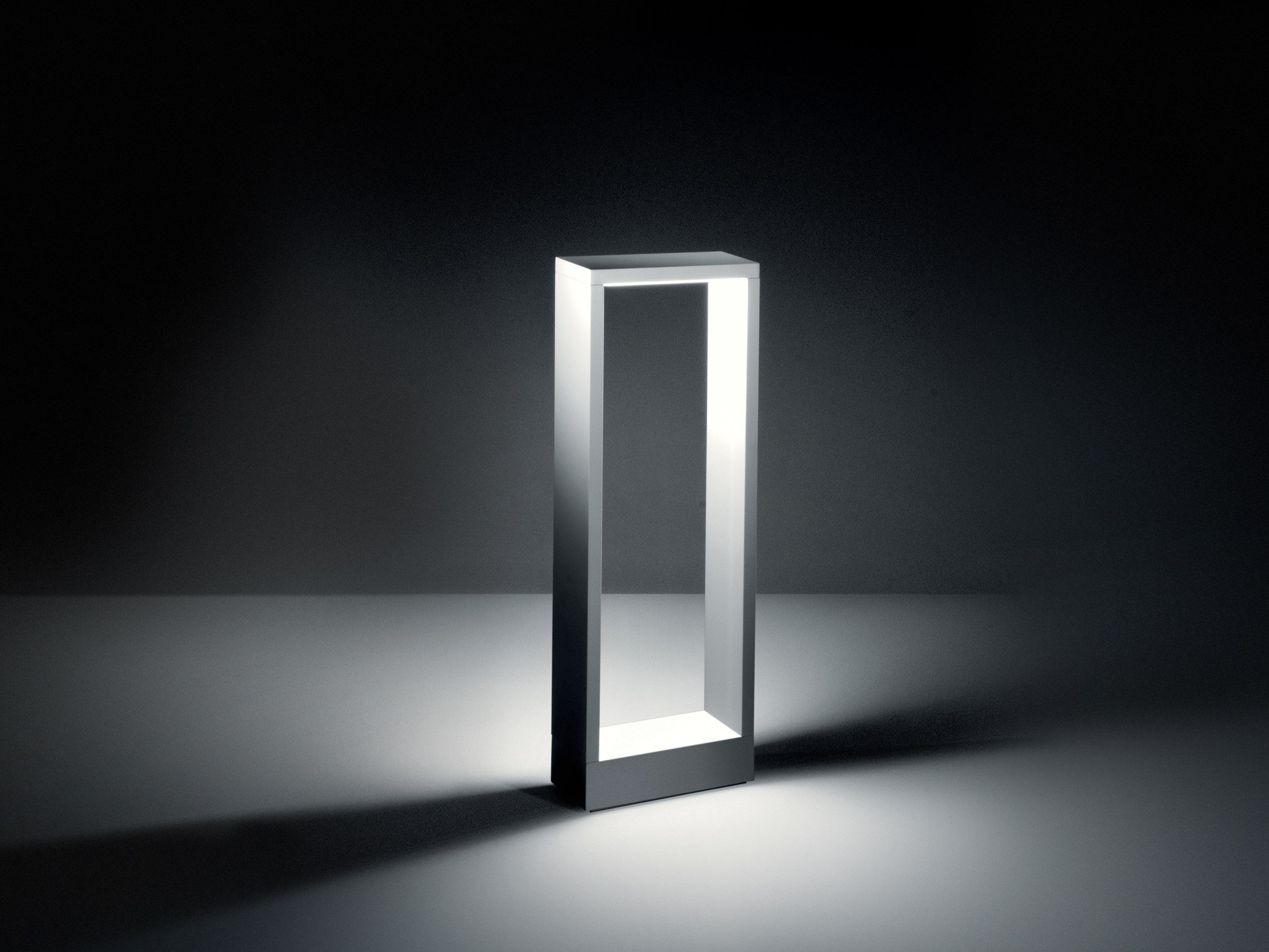 COOL SQUARE LONG LED aluminium bollard light By SIMES