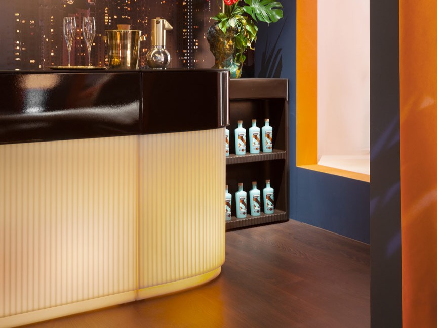 CORDIALE CORNER Bar counter By SLIDE