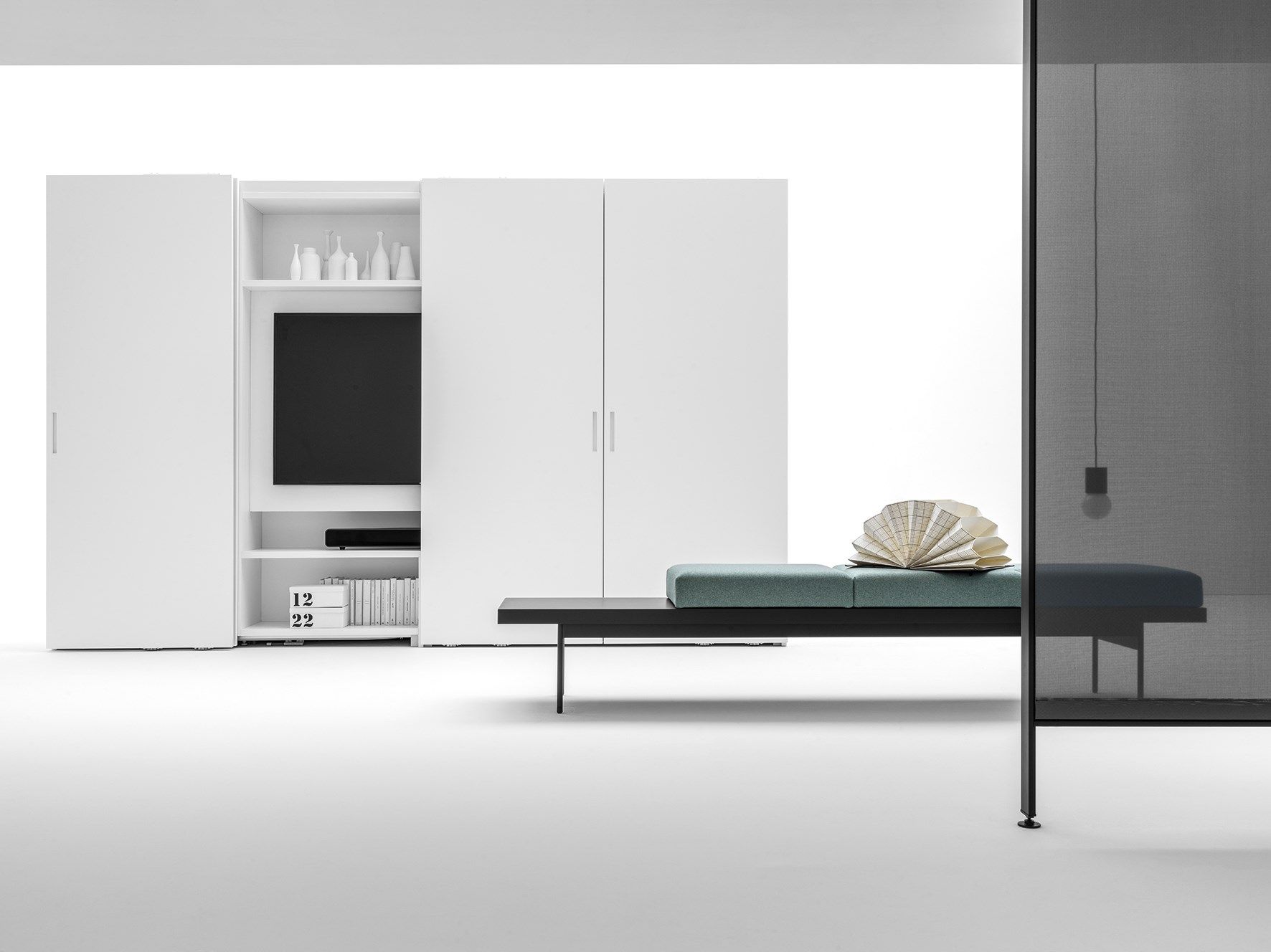 CORE | Wardrobe with built-in TV By Caccaro design R&S Caccaro