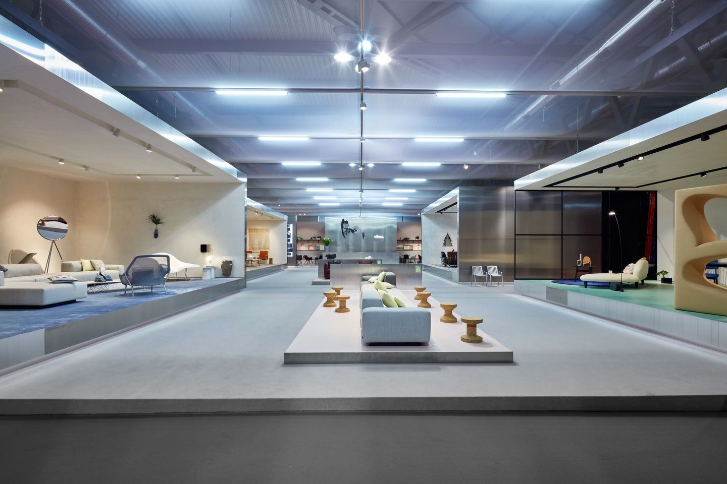 CORK FAMILY Cork stool / coffee table By Vitra | design Jasper Morrison