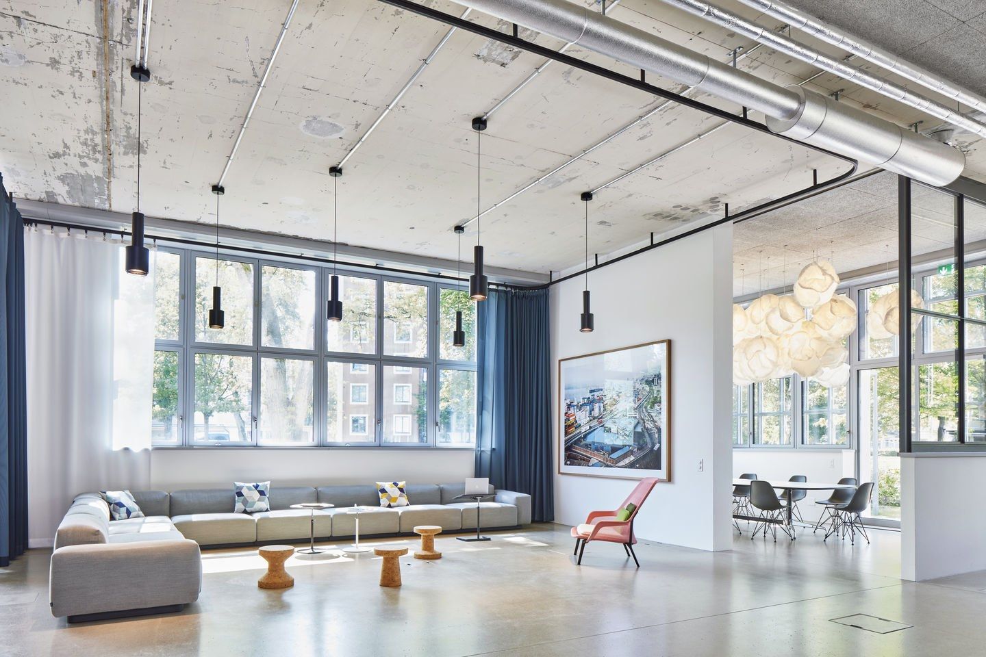 CORK FAMILY Cork stool / coffee table By Vitra | design Jasper Morrison