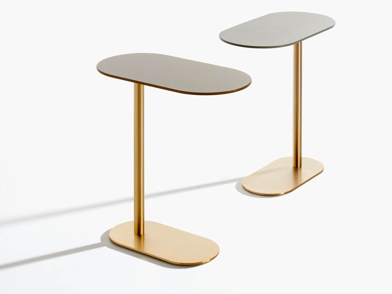 CORVETTO Table d'appoint ovale By IOC project partners | design ...
