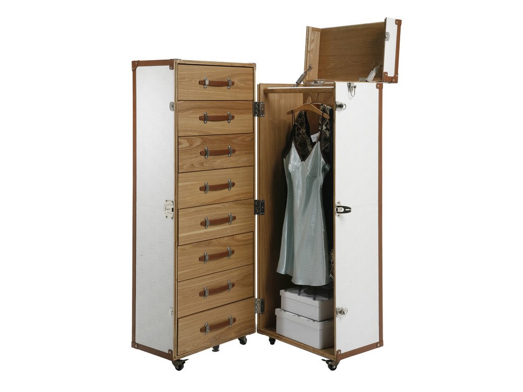 COSMOPOLITAN Wooden wardrobe with casters By KARE Design