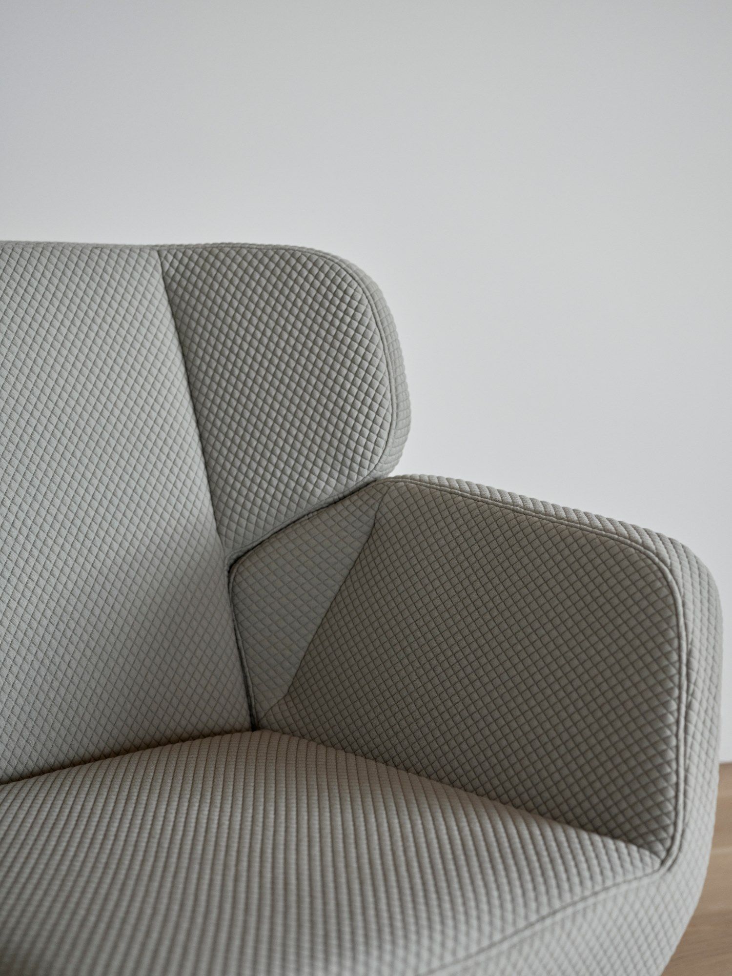 Wing fabric armchair COSY By SOFTLINE design Matthias Demacker