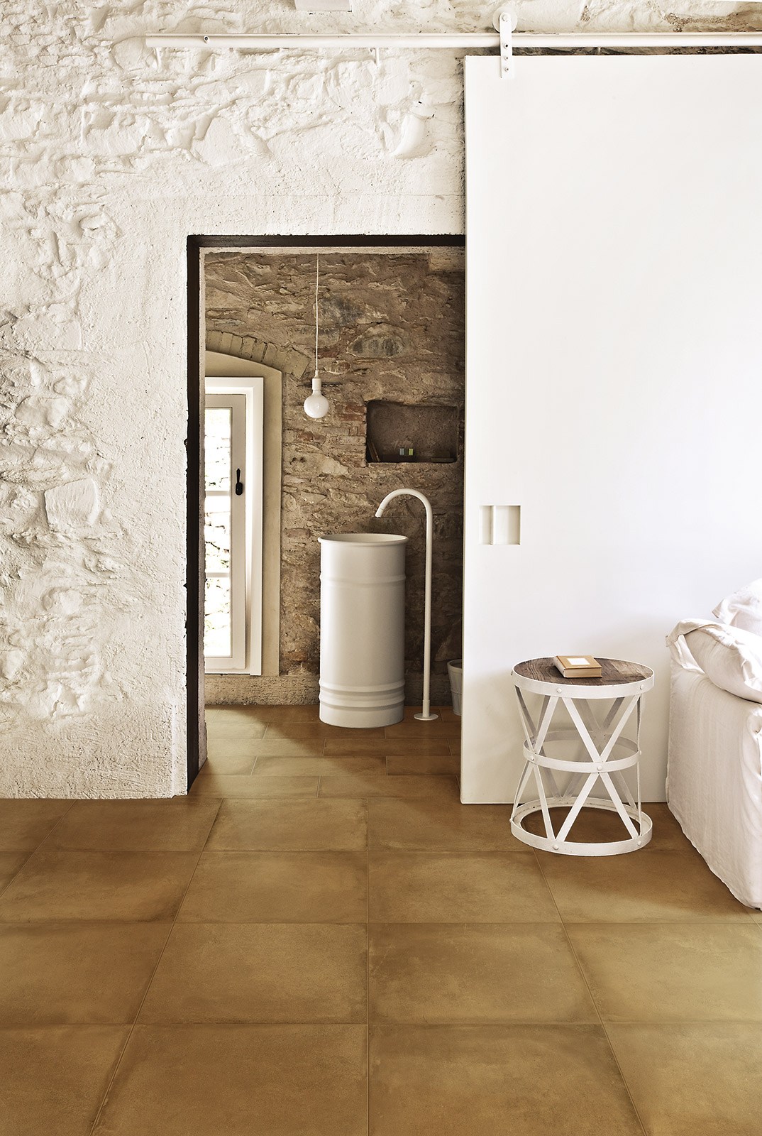 Full-body porcelain stoneware wall/floor tiles with terracotta effect ...