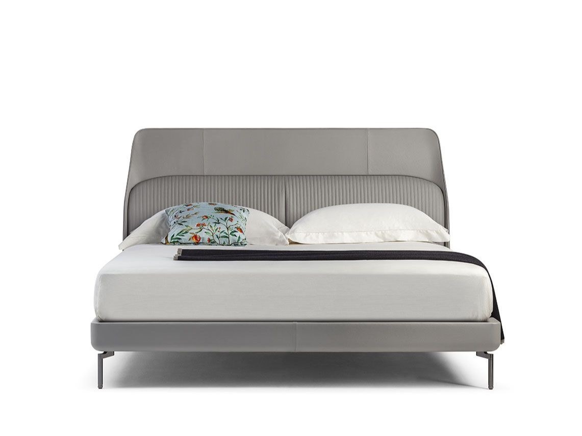 COUPÈ DE LUXE Bed By Poltrona Frau | design GamFratesi