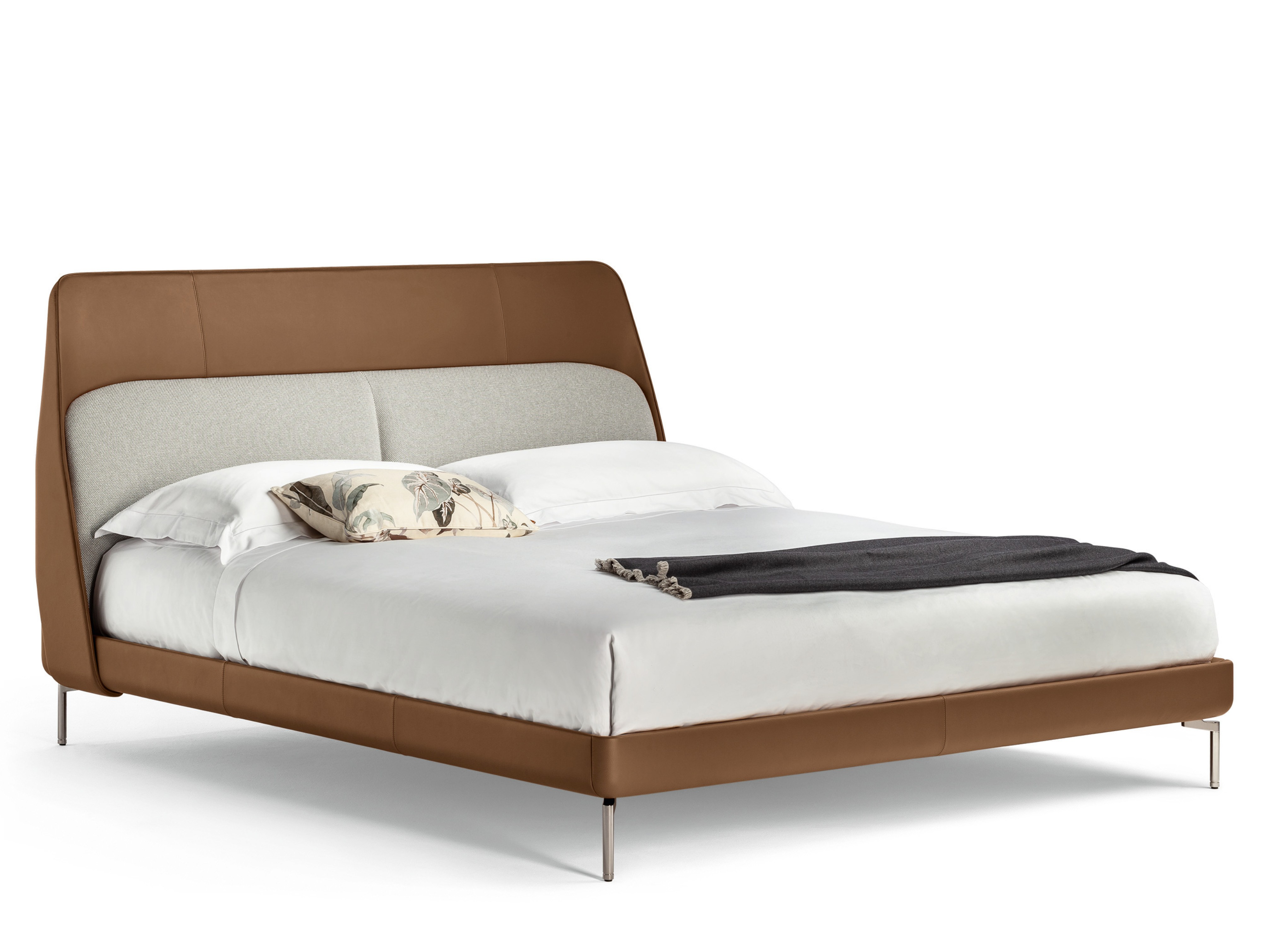 COUPÉ Bed By Poltrona Frau | design GamFratesi