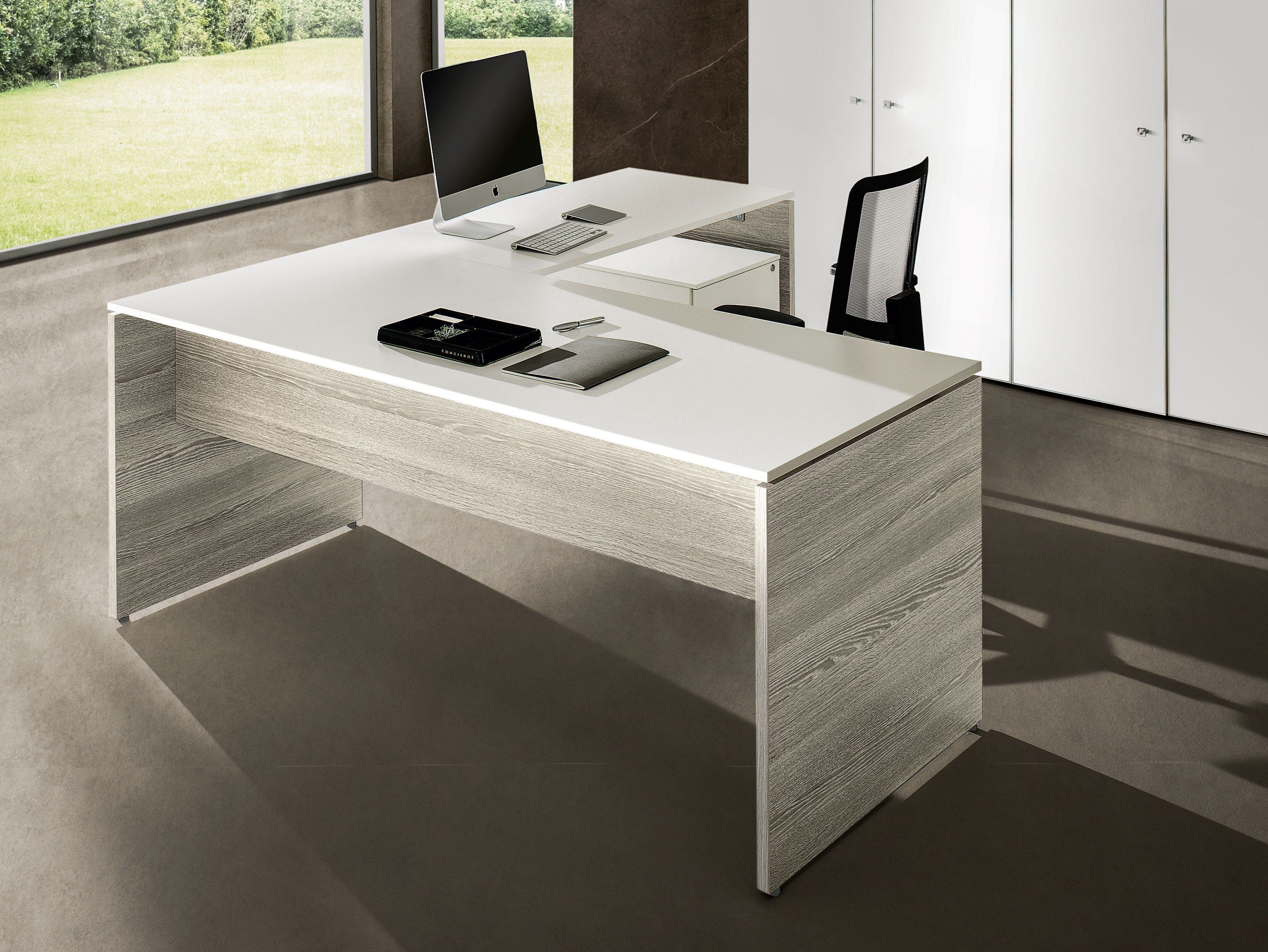 COWORK L-shaped executive desk By IFT Office