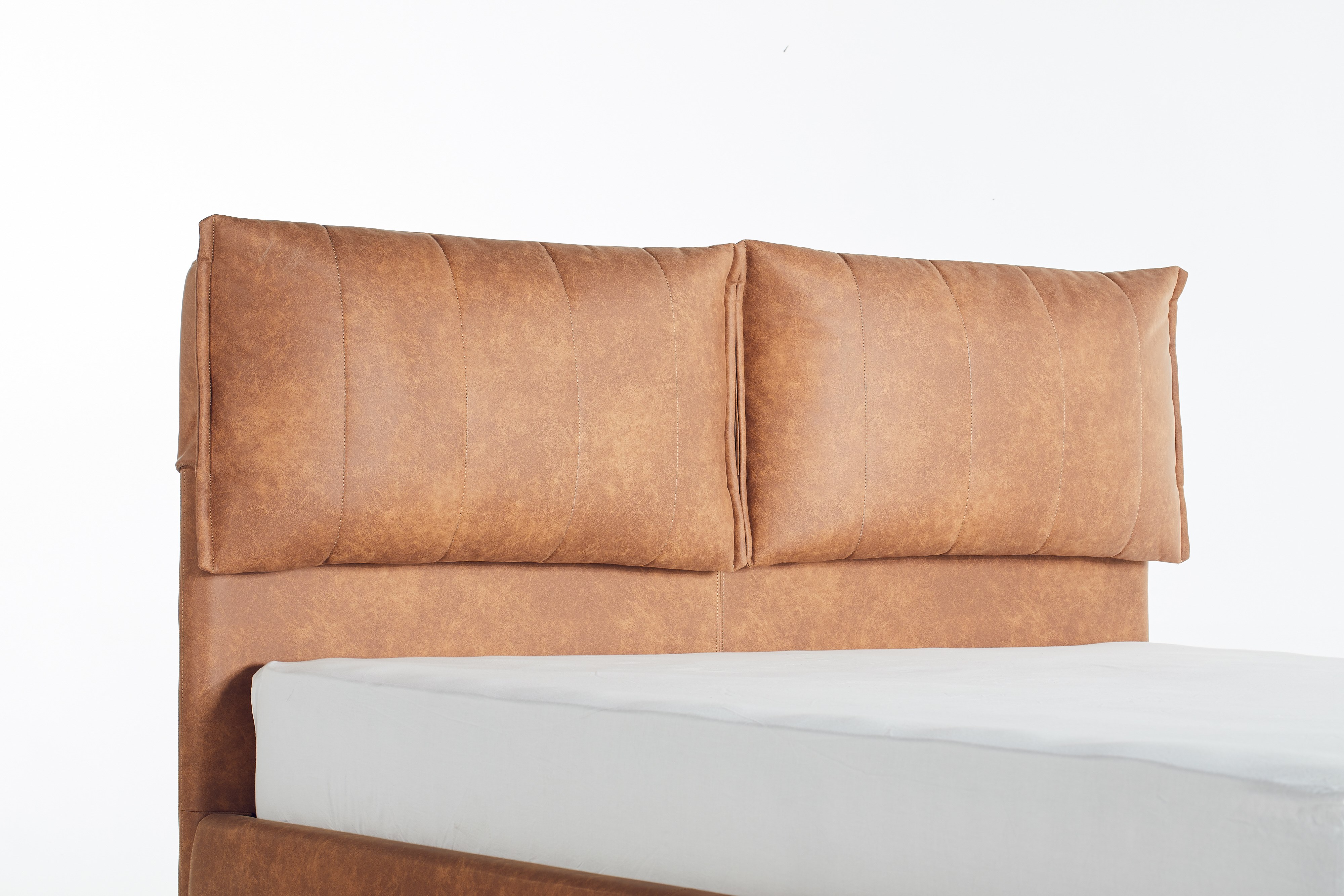 CROISSANT Bed By grado design