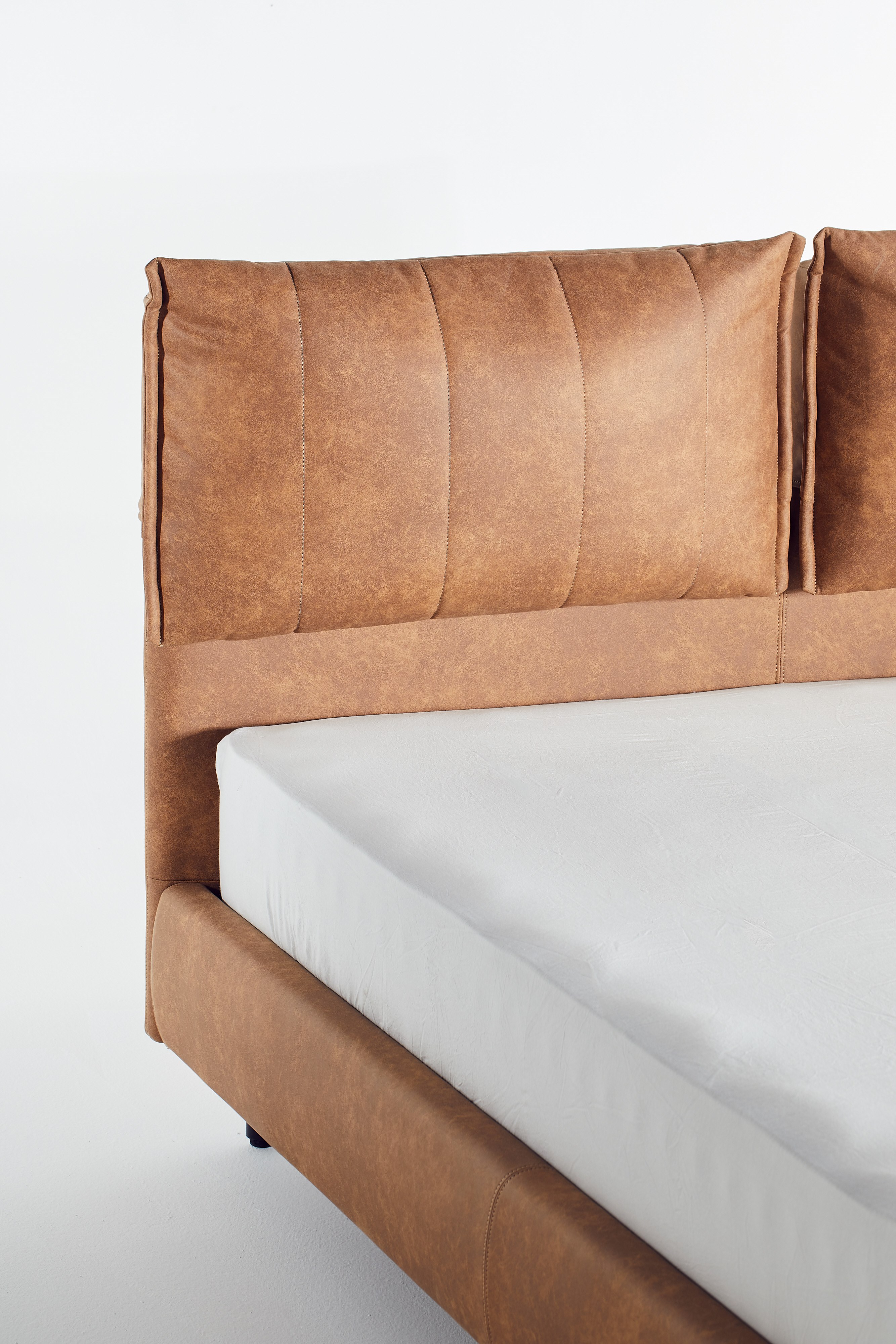 CROISSANT Bed By grado design