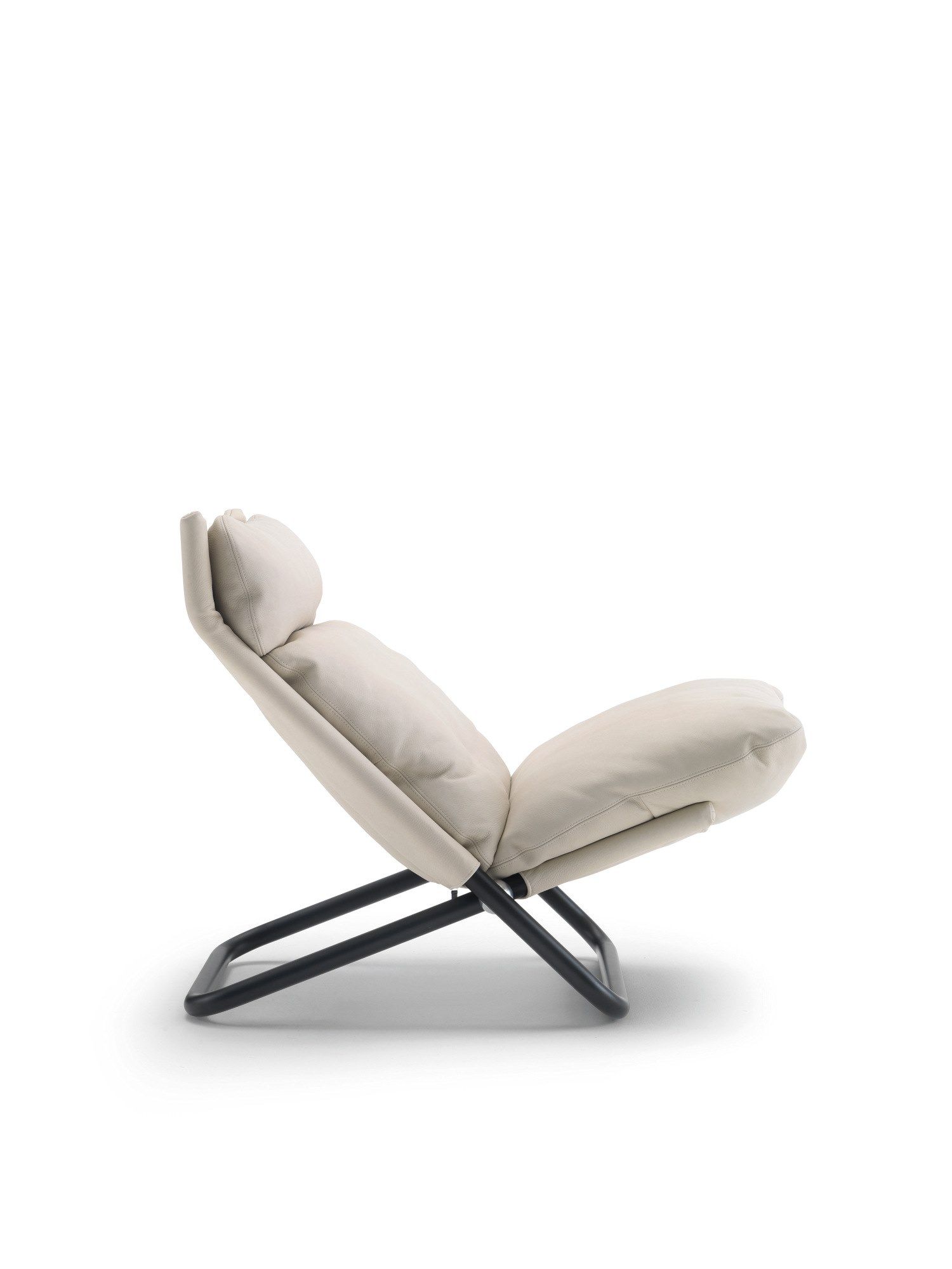 CROSS HIGH Leather armchair By arflex | design Marcello Cuneo