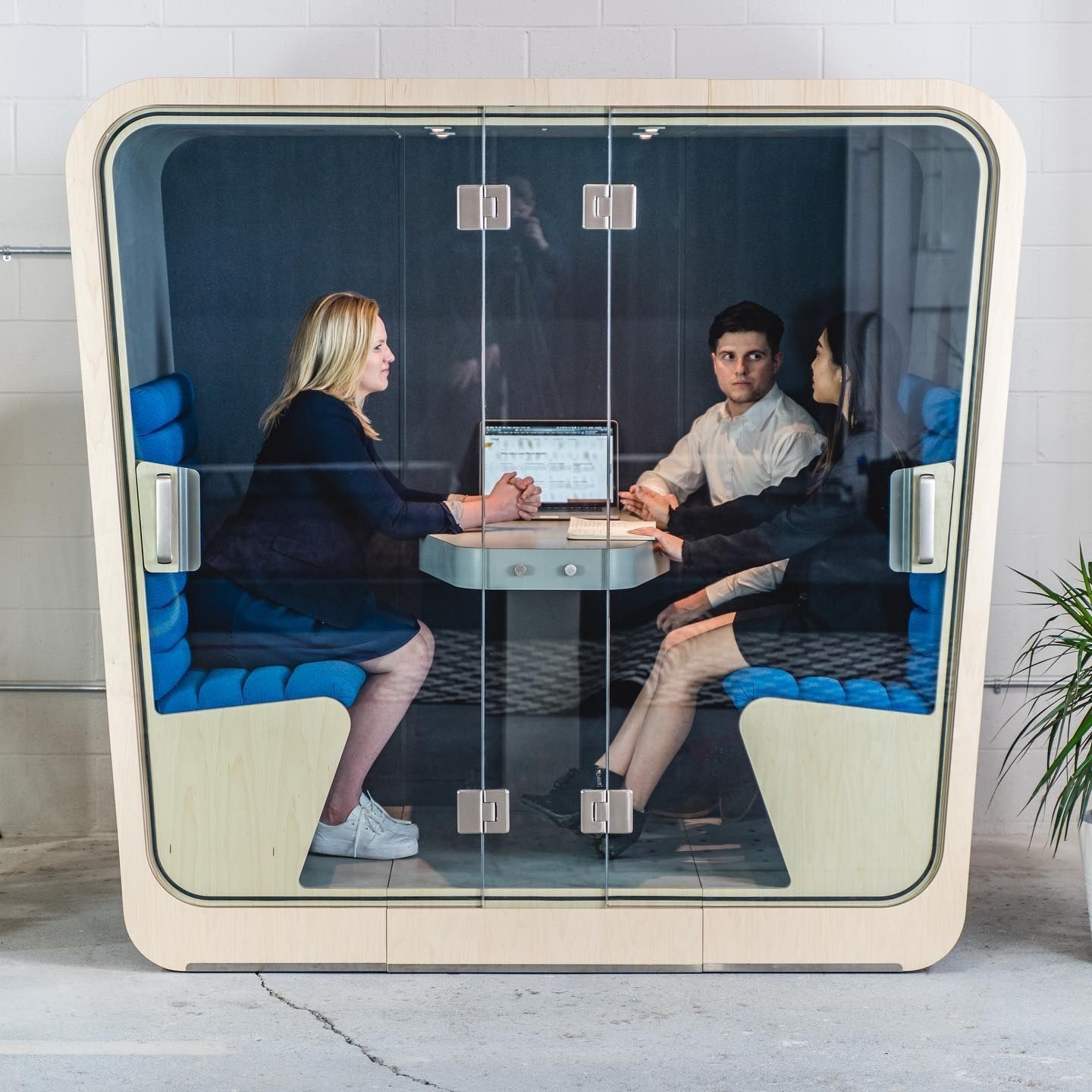 Isola ufficio CUBE By Loop Phone Booths design Onetwosix