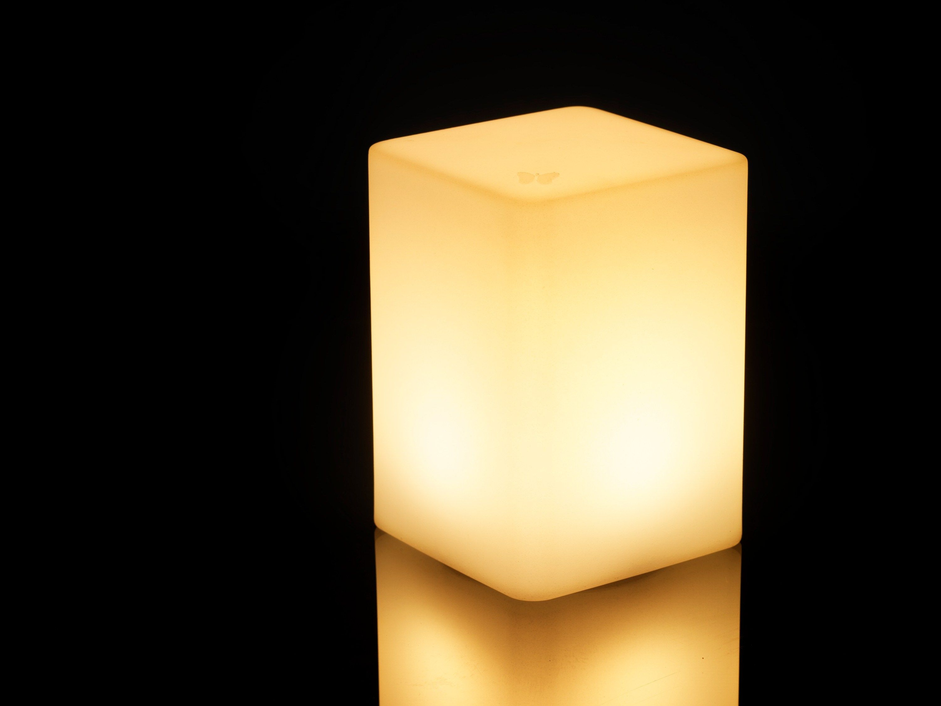 LED table lamp CUBIC By IMAGILIGHTS