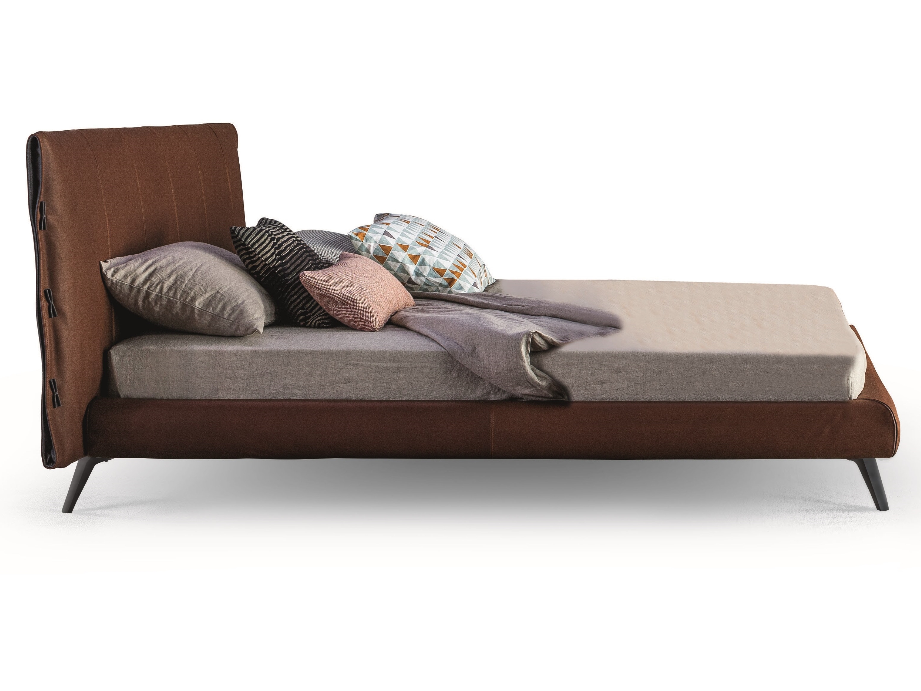 CUFF | Double bed By Bonaldo design Mauro Lipparini