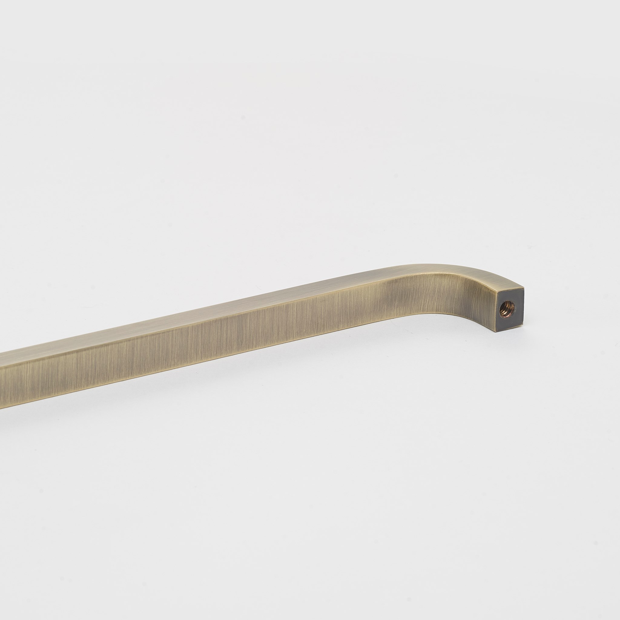 CURVE Furniture handle By Lo & Co Interiors