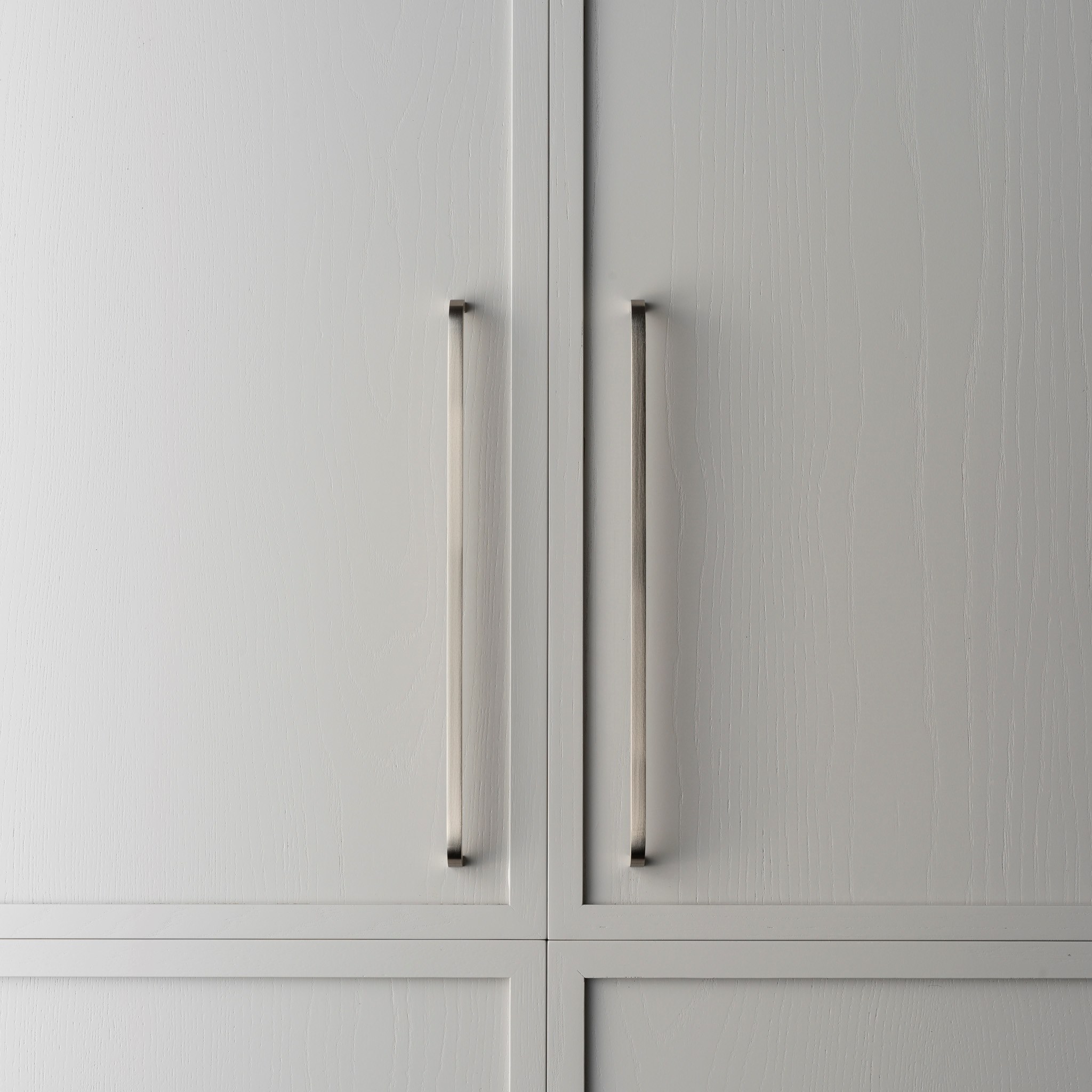 CURVE Furniture handle By Lo & Co Interiors