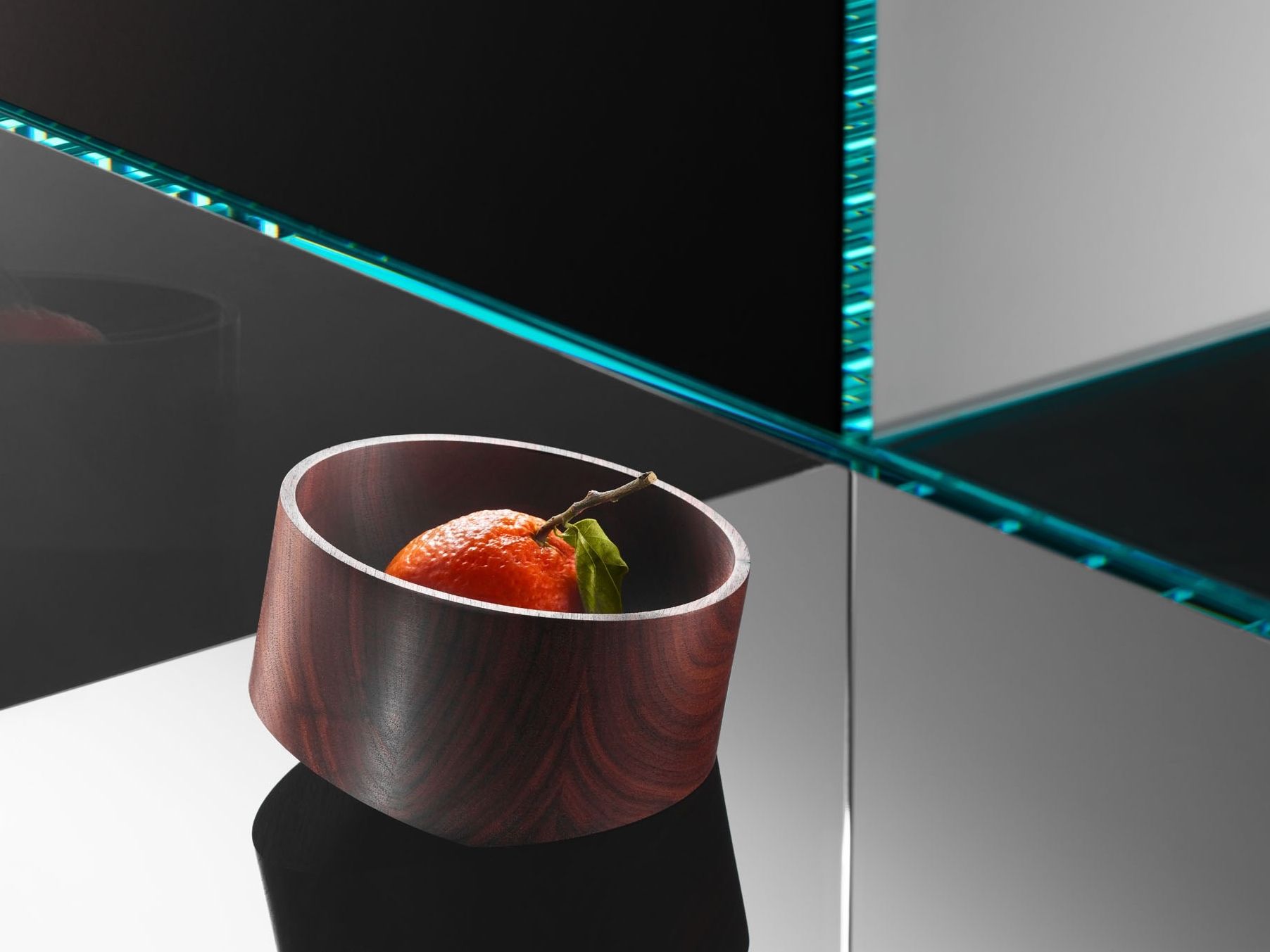 CUT centerpiece By TECTA design Wolfgang Hartauer