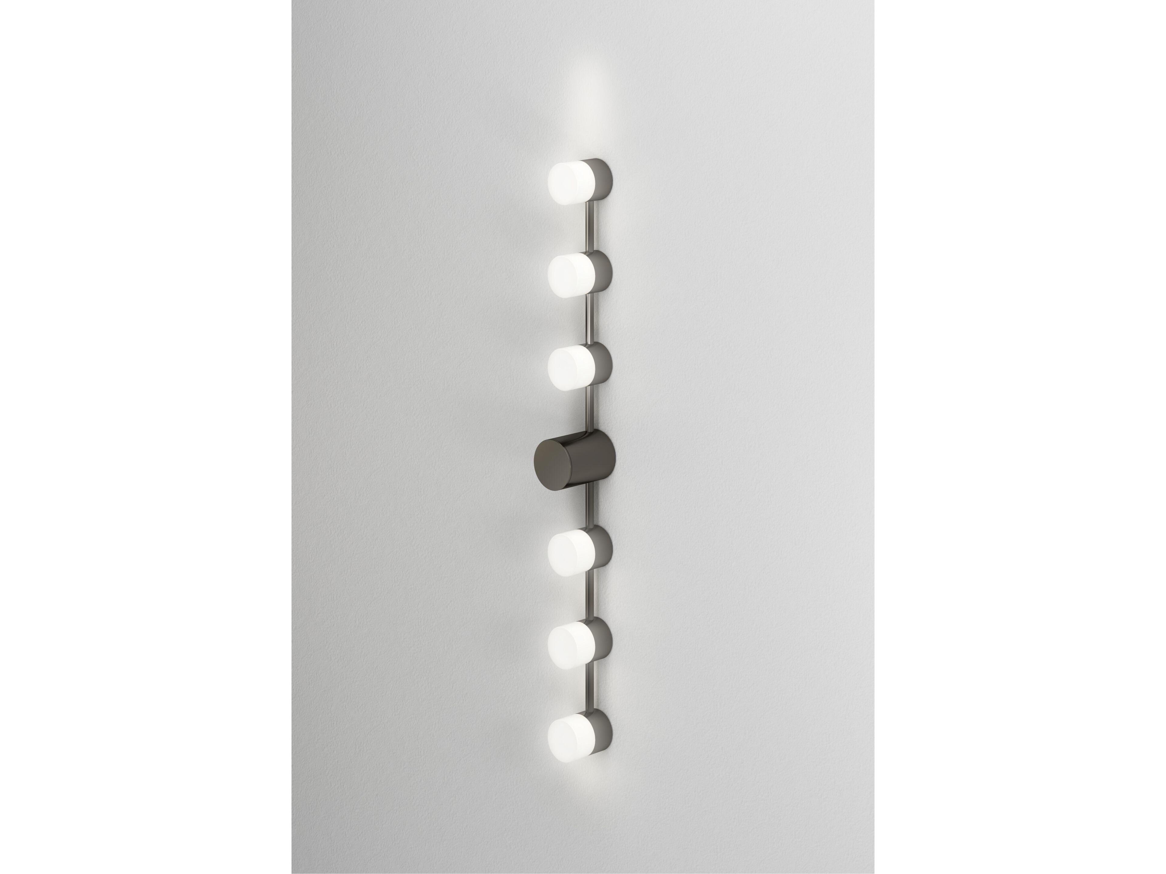 Lampada da parete in ottone per bagno BACKSTAGE LINEAR IP44 - CVL ...