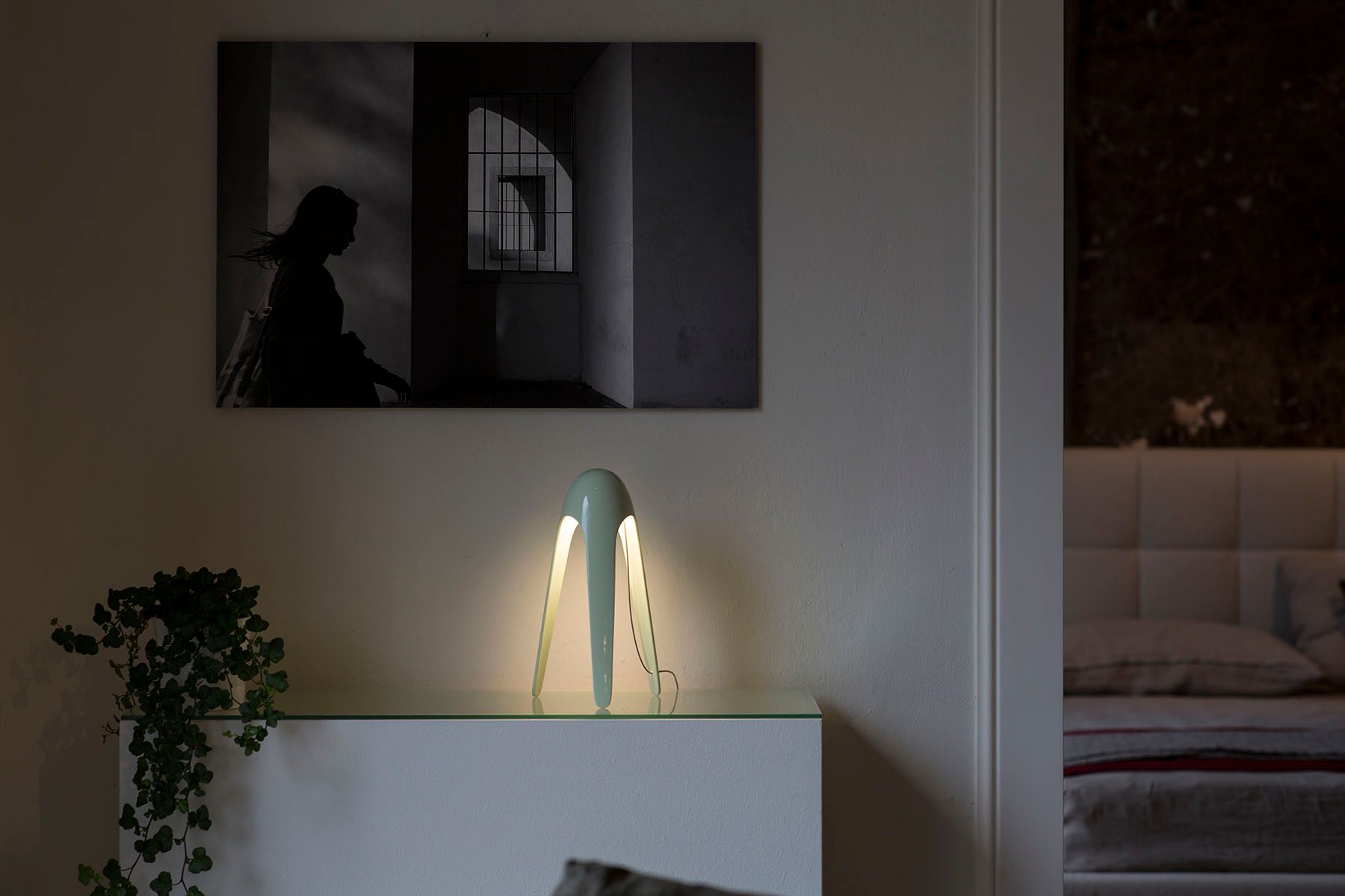 CYBORG Table lamp By Martinelli Luce | design Karim Rashid