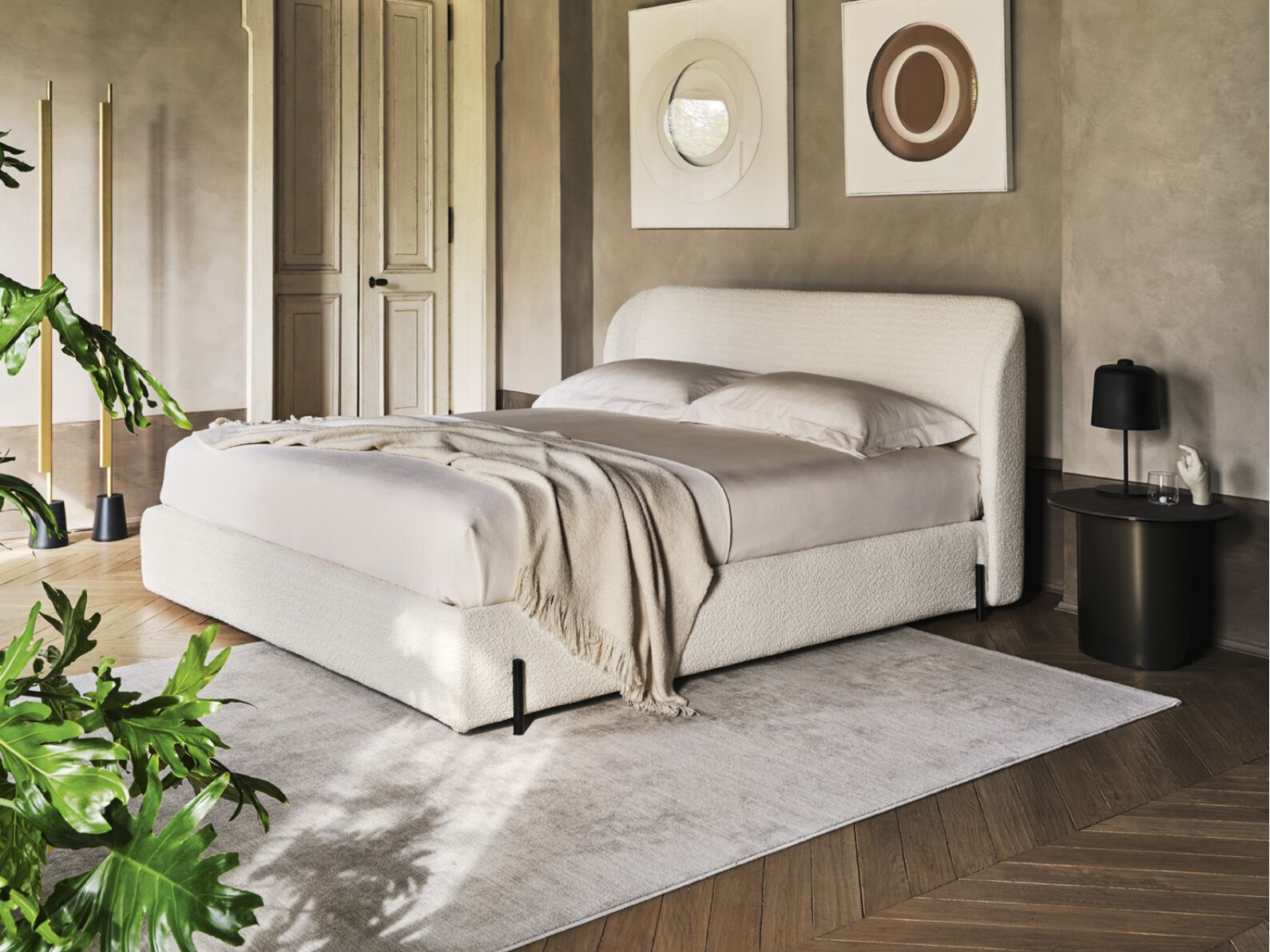 RENDEZ VOUS 床 By Calligaris