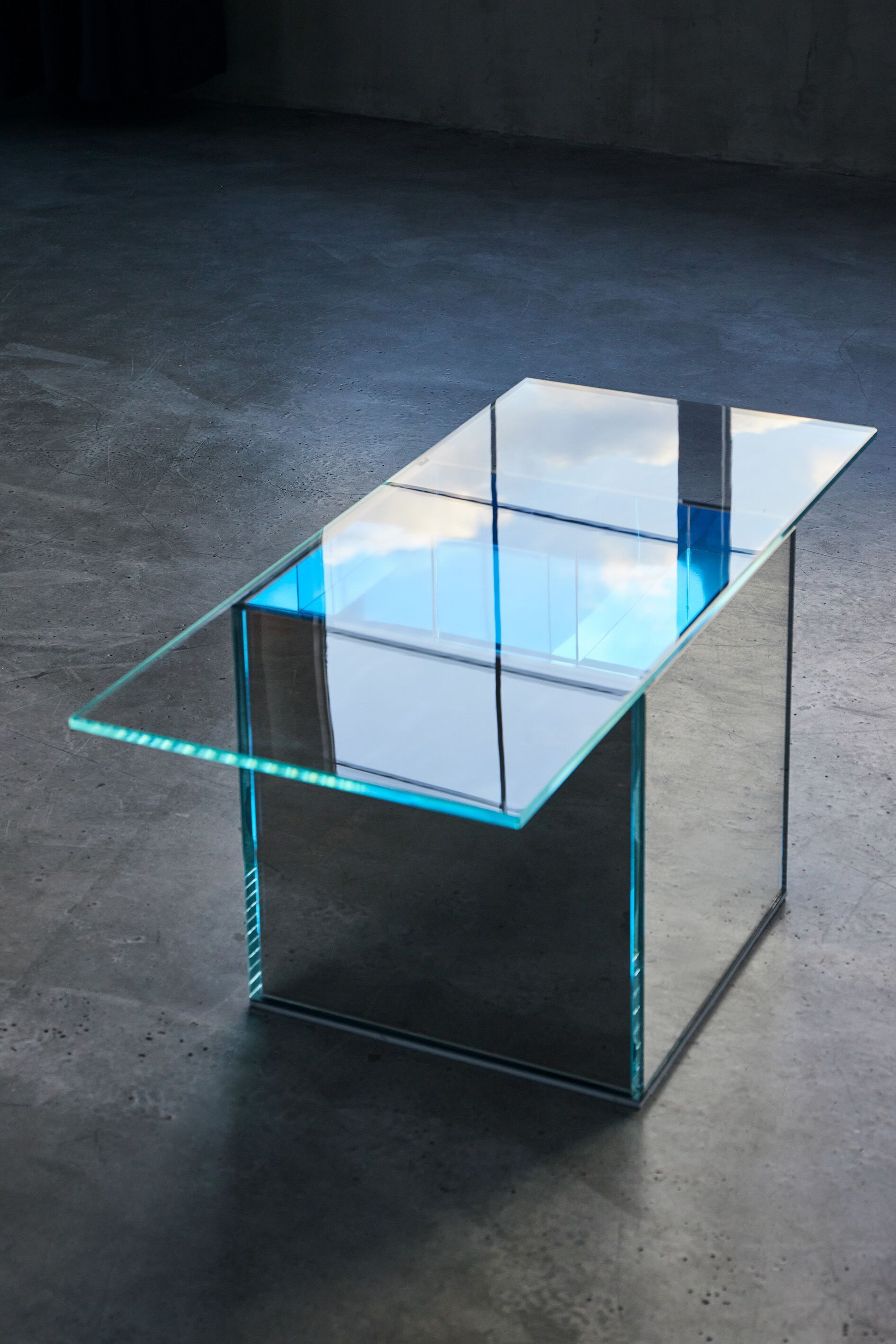 COFFEE Coffee table By Caroline Chao