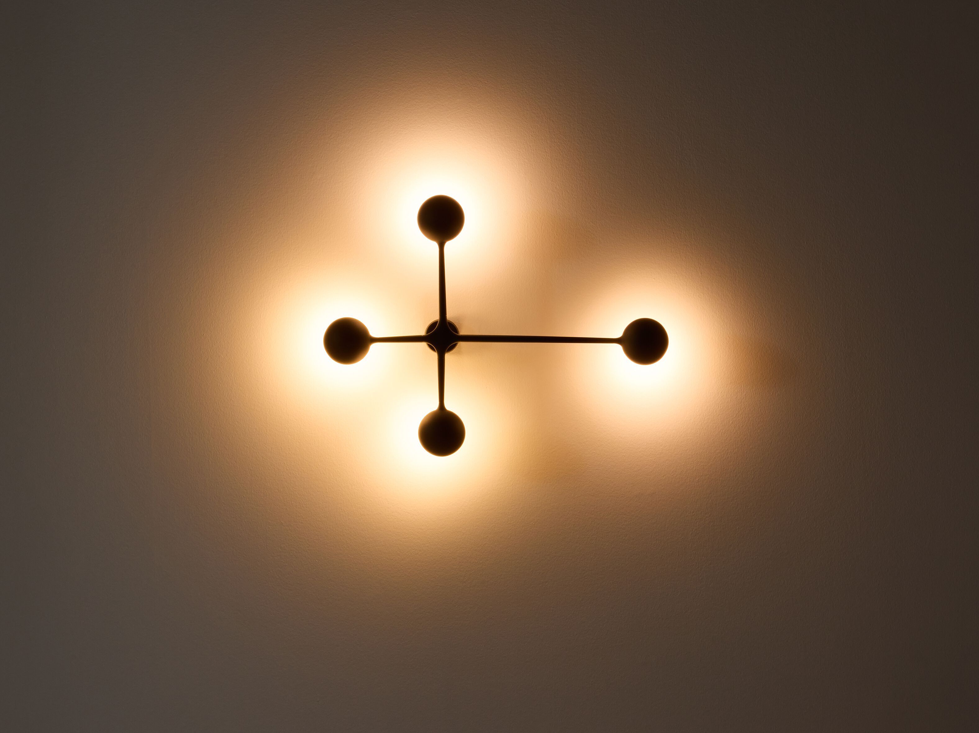 DOT PATTERN LIGHT Wall lamp By Cassina
