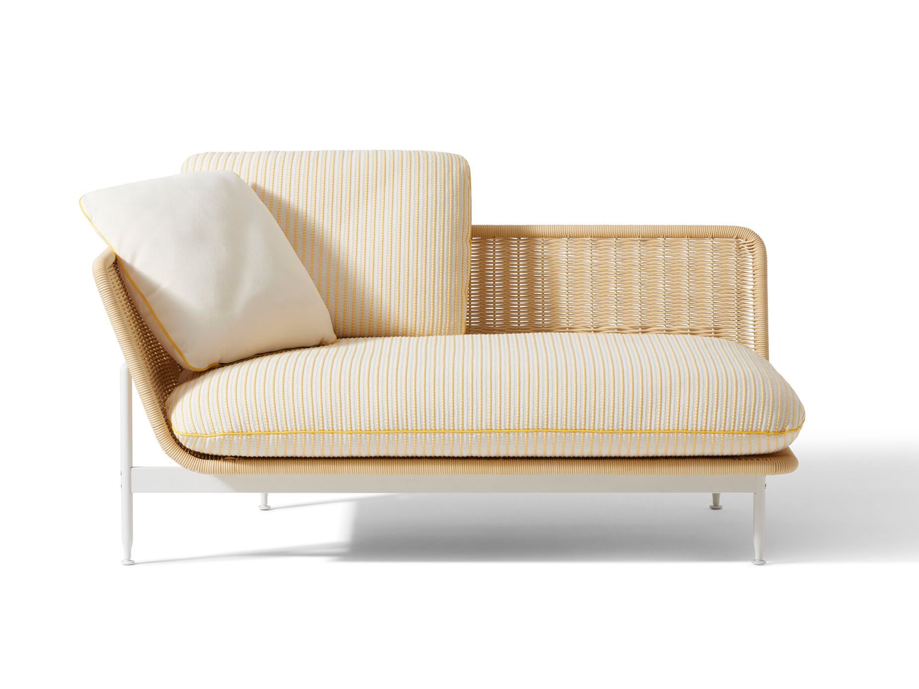 ESOSOFT OUTDOOR Garden daybed By Cassina