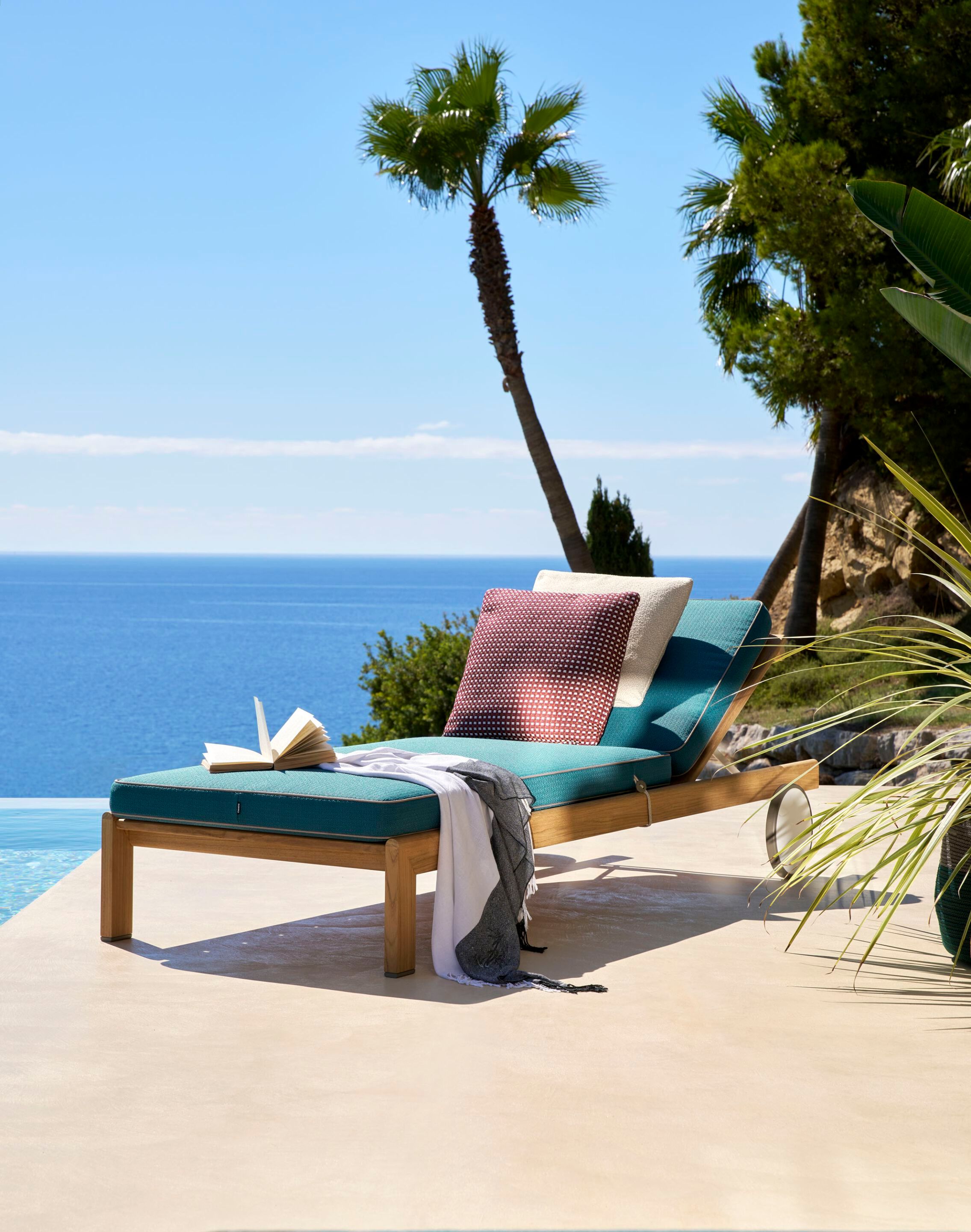 LIE OUT Gartenliege By Cassina