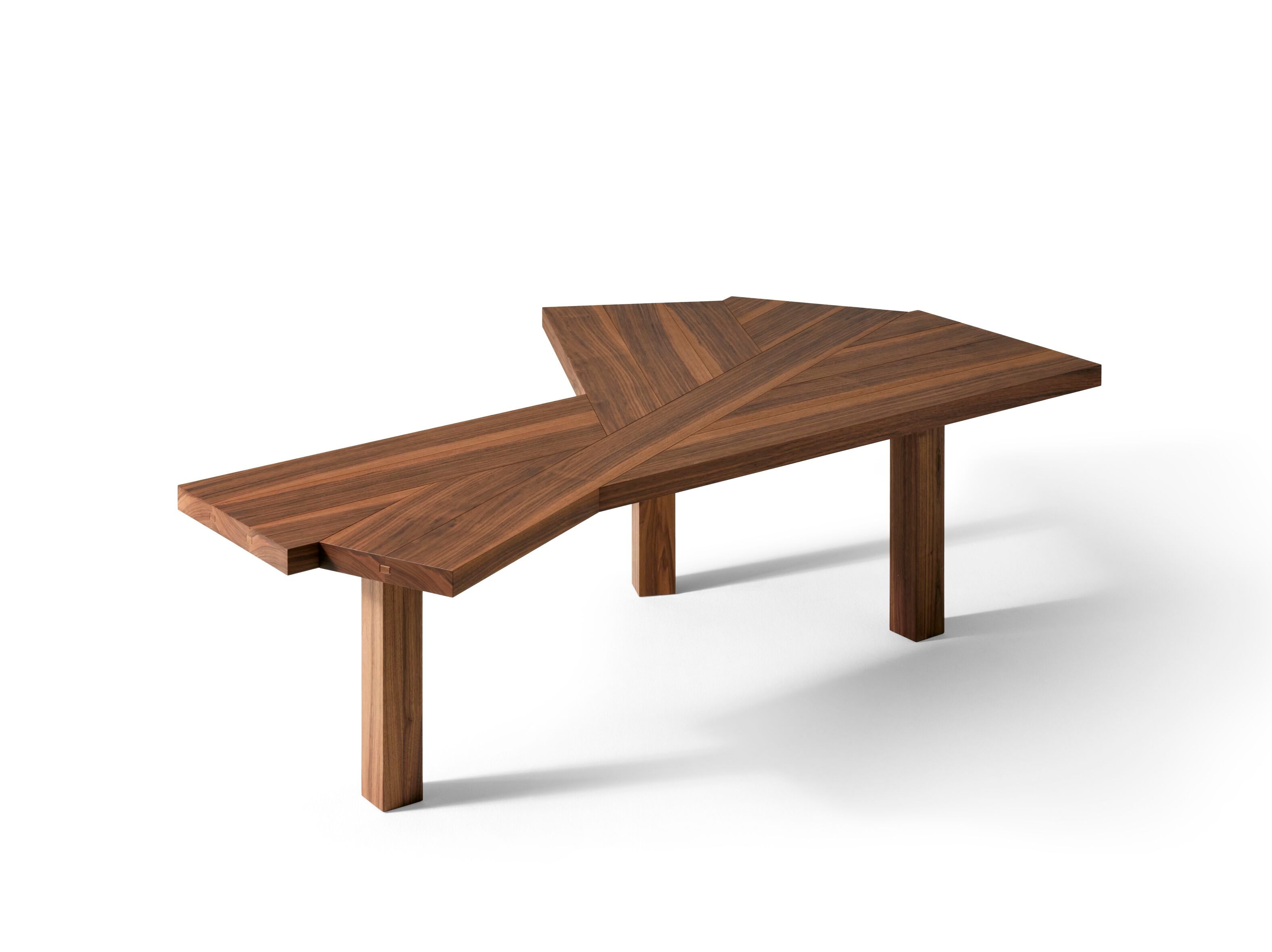 VENTAGLIO Writing desk By Cassina | design Charlotte Perriand